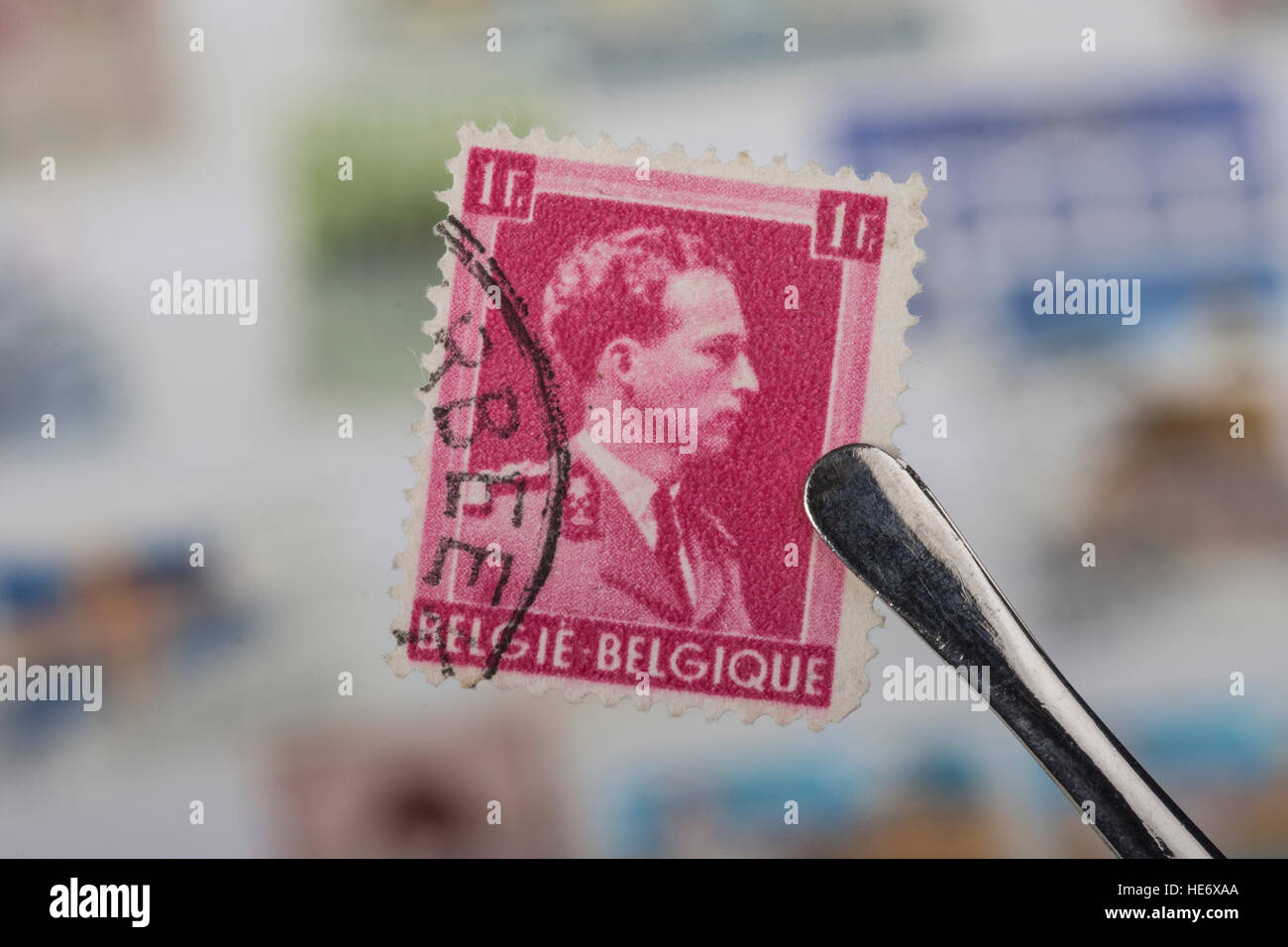 Old belgium postage stamp Banque de photographies et d’images à haute ...