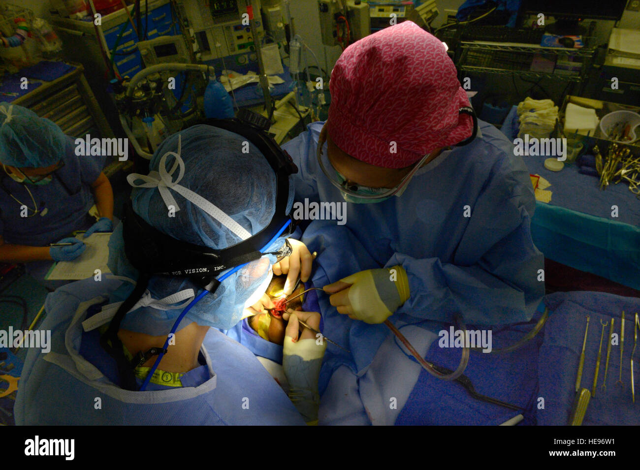 Le major Jamie Swartz, une oreille Nez et gorge, chirurgien et son ...