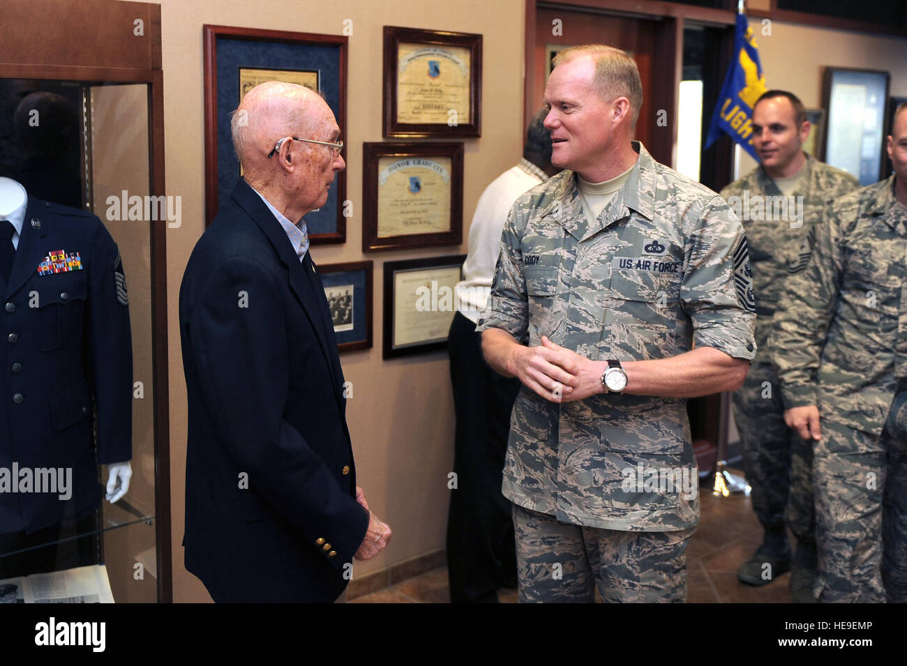 Chief master sergeant of the air force cody Banque de photographies et ...