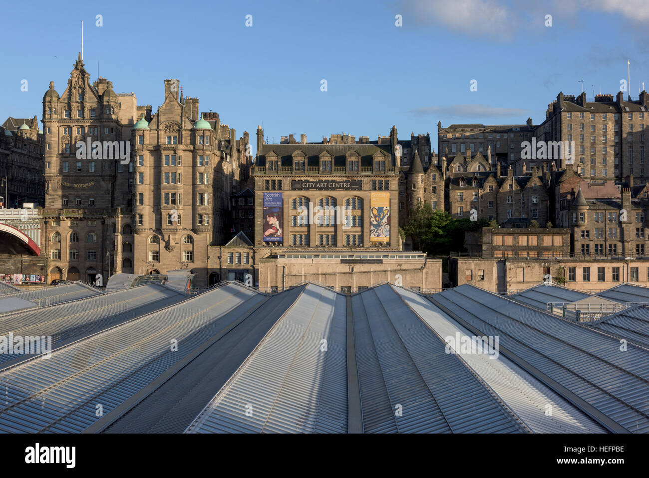 Toit de la gare de waverley edimbourg Banque de photographies et d ...