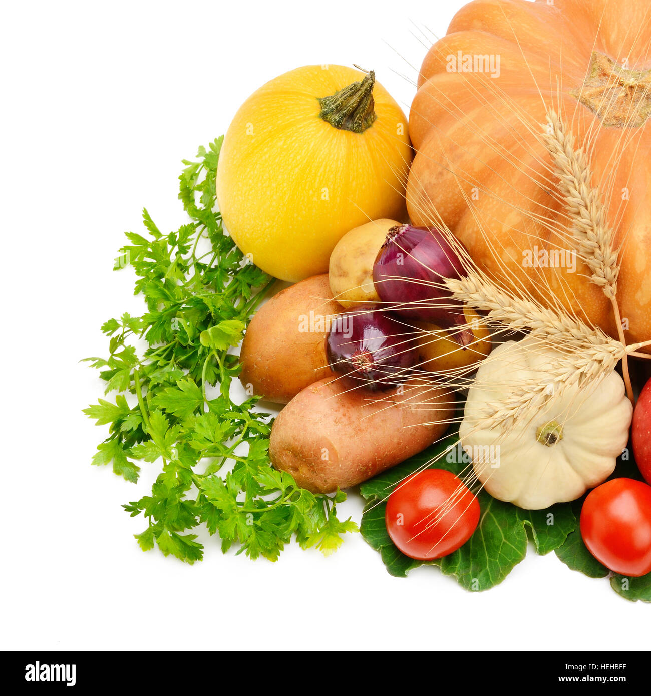 Fruits et légumes frais isolé sur fond blanc Photo Stock - Alamy