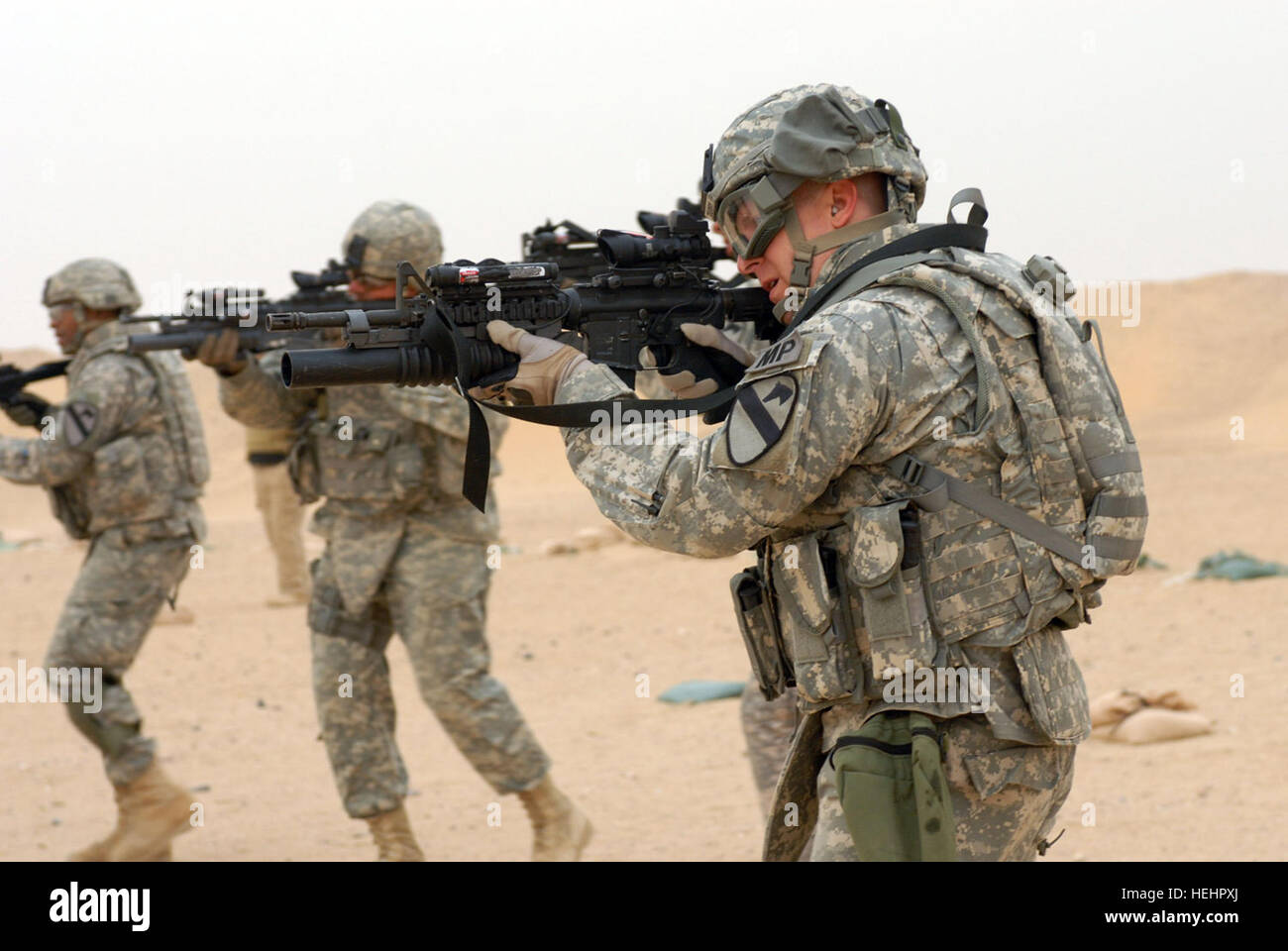 Peloton de police militaire Banque de photographies et d’images à haute ...