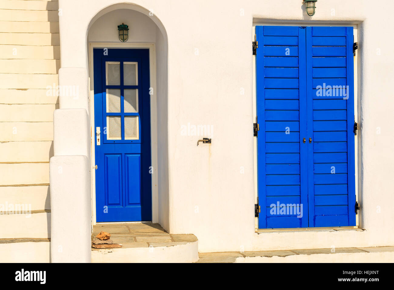 Greek house bougainvillea paros greece Banque de photographies et d ...