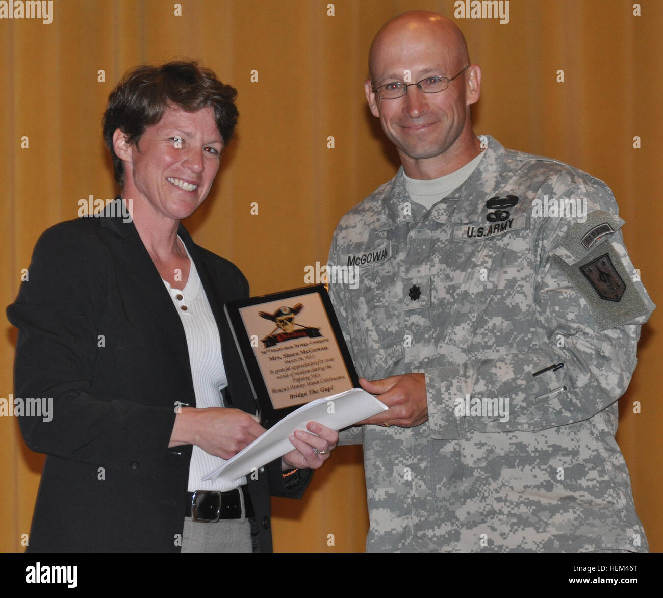 Lieutenant-colonel Chris McGowan, commandant du bataillon du génie, 5e ...