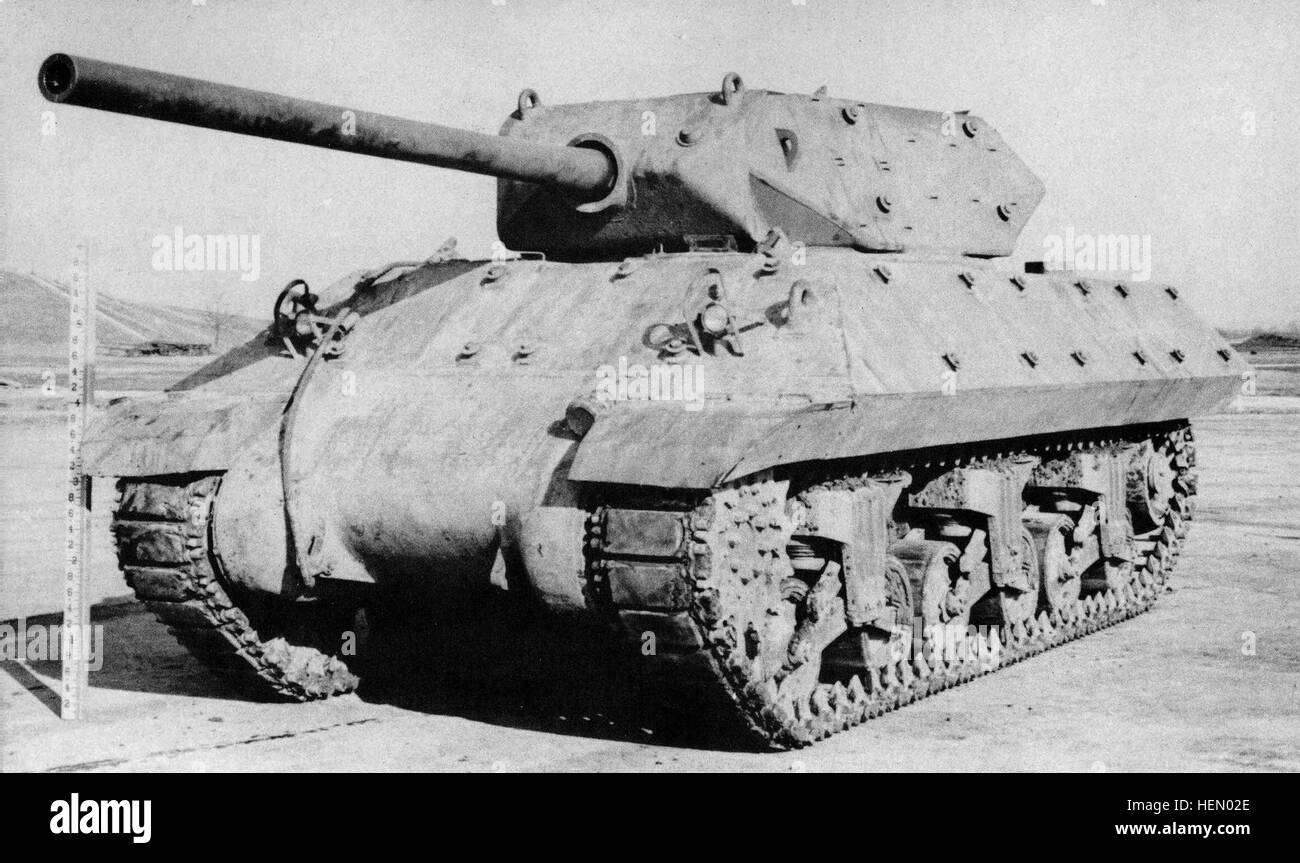 90mm gun Banque de photographies et d’images à haute résolution - Alamy