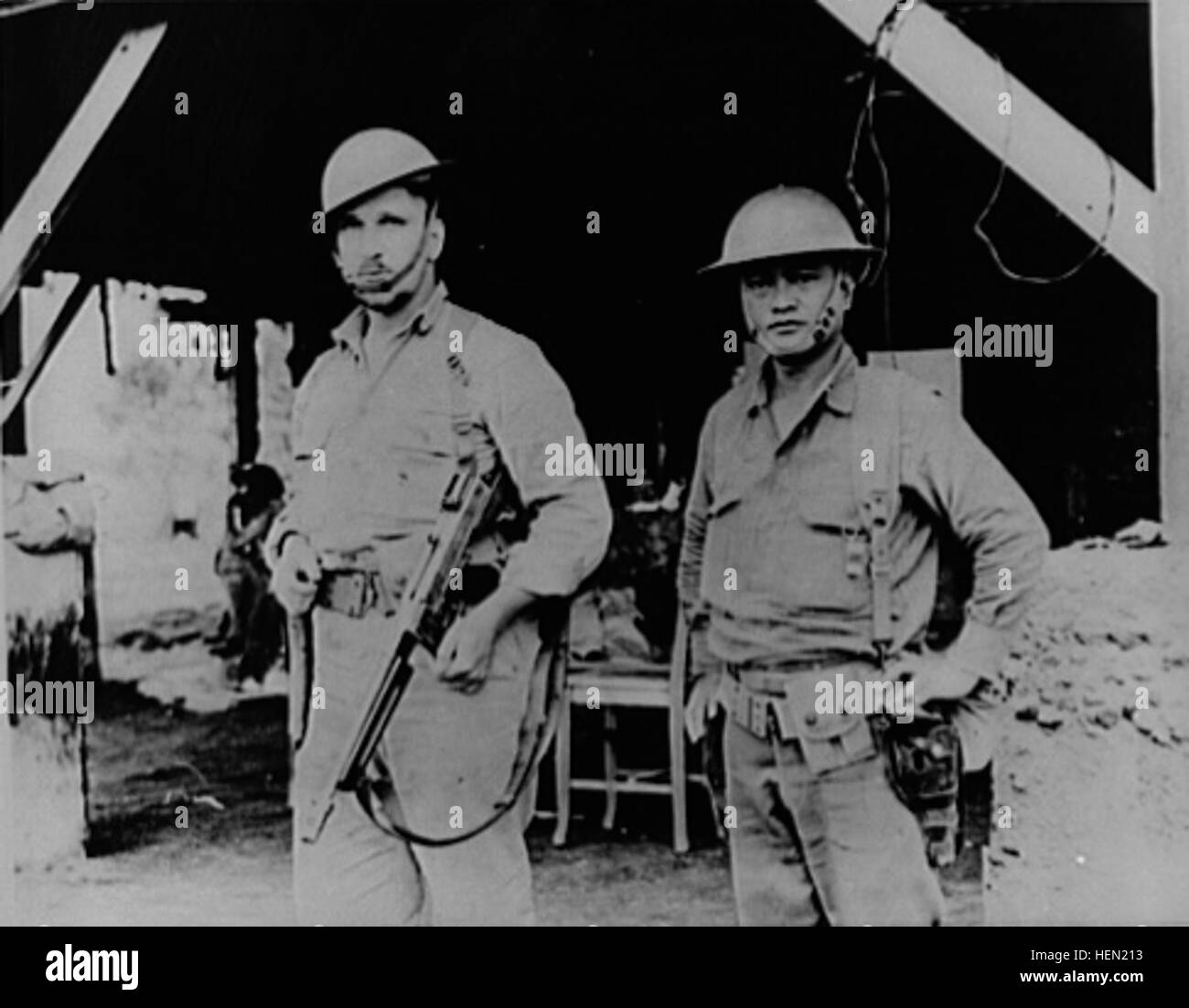 Frères d'armes Banque d'images noir et blanc - Alamy