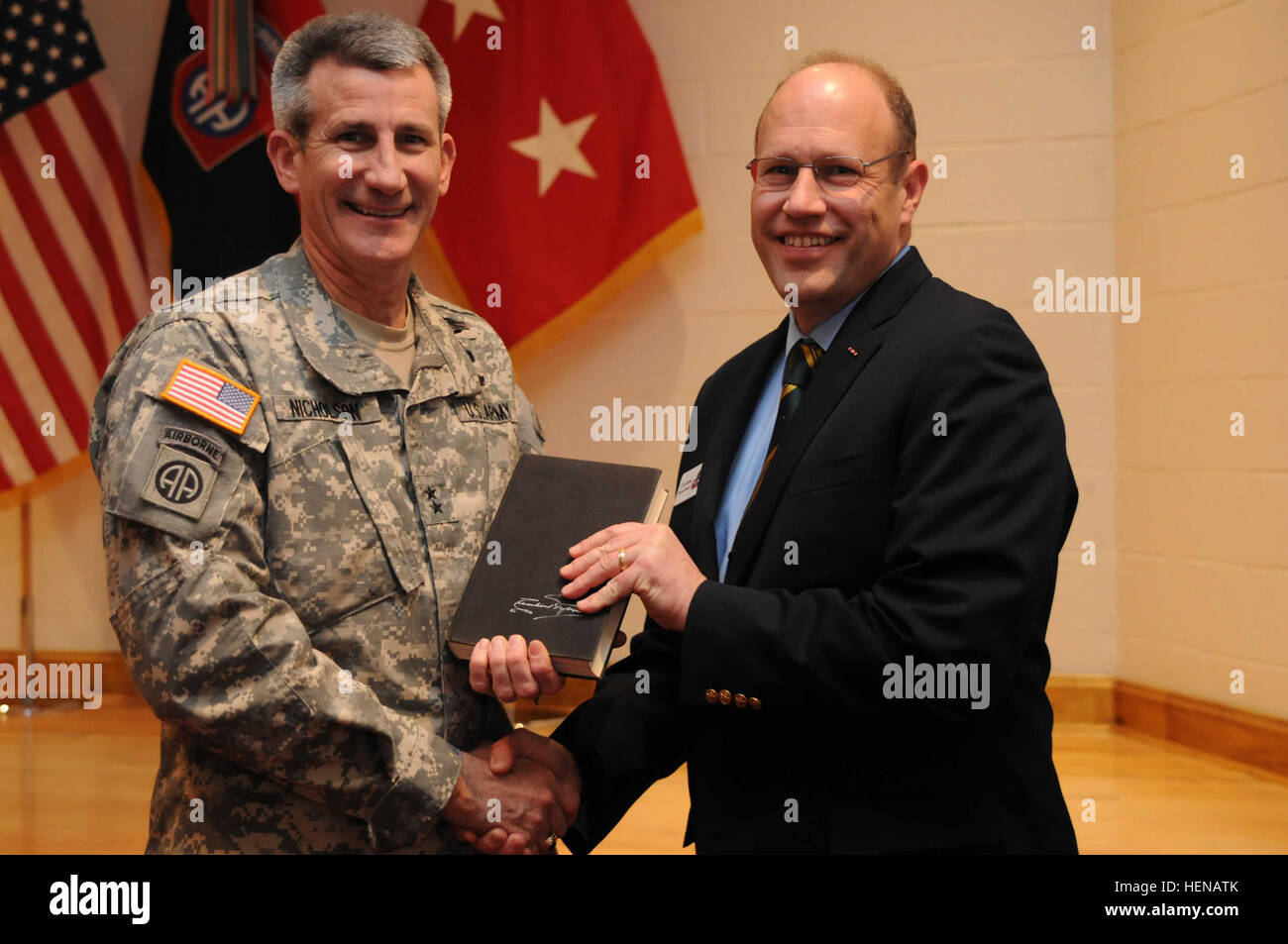 Lt gen nicholson Banque de photographies et d’images à haute résolution ...