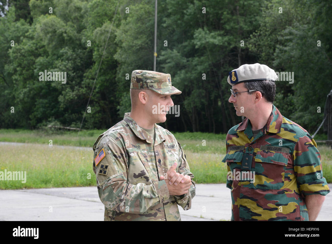 L'Armée américaine, le Lieutenant-colonel Nicholas E. Prisco ...