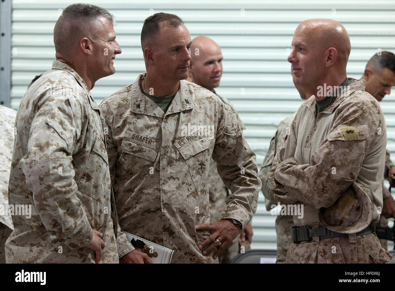 Le colonel des marines américain Roger B. Turner Jr., commandant de l ...