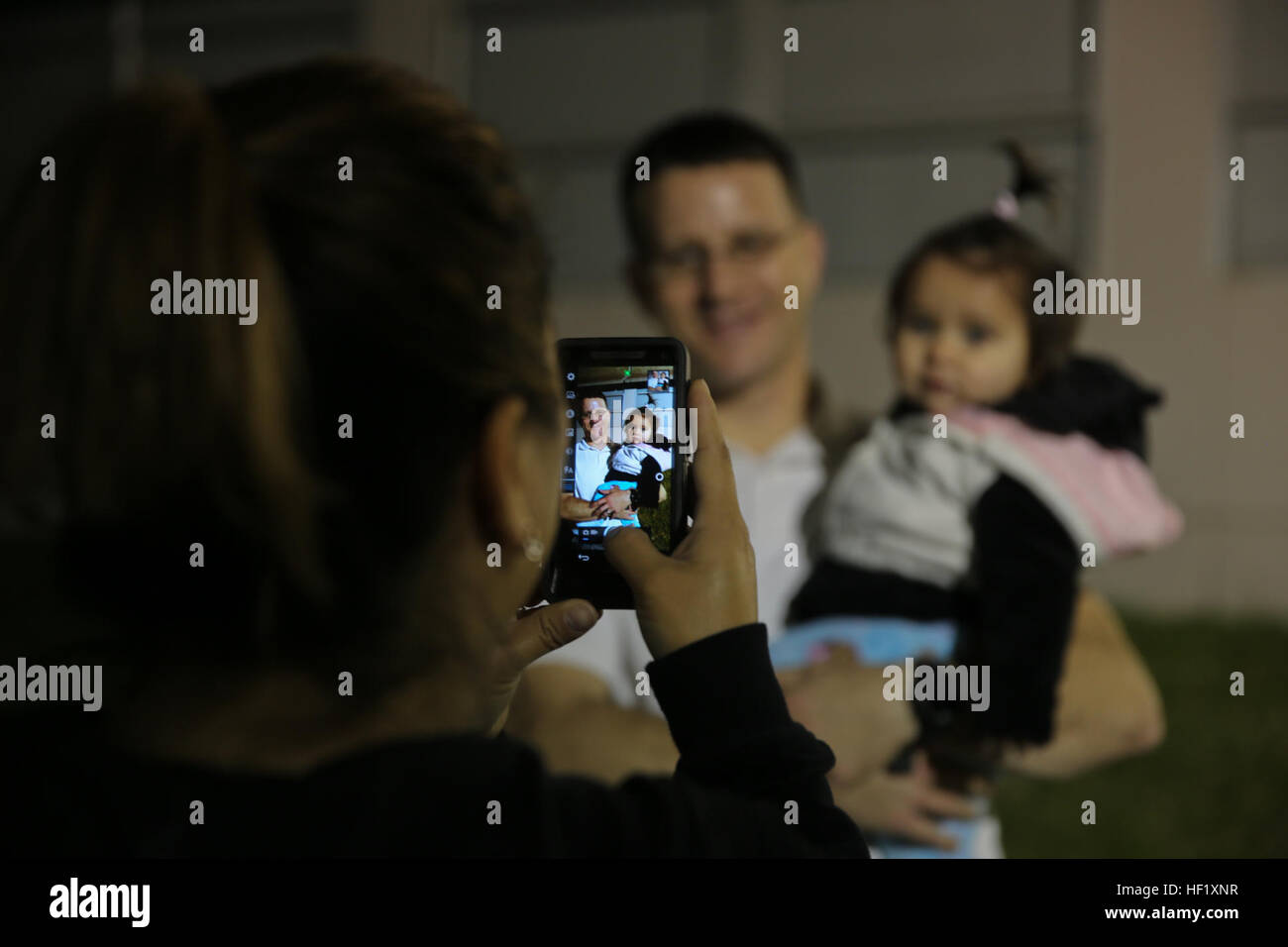 Natif pose avec sa femme Banque de photographies et d’images à haute ...