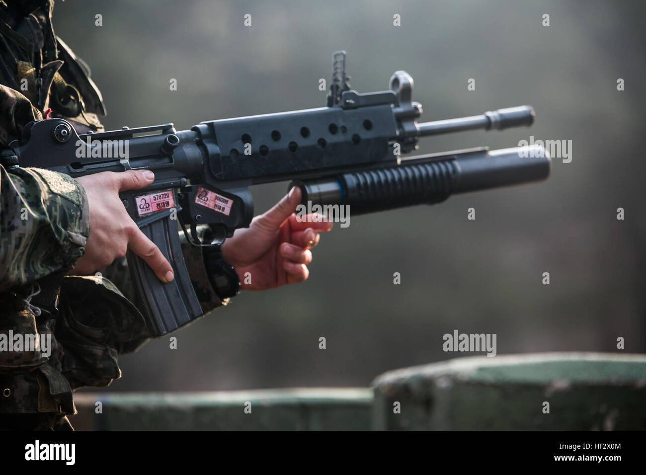 Daewoo k1 submachine gun Banque de photographies et d’images à haute ...