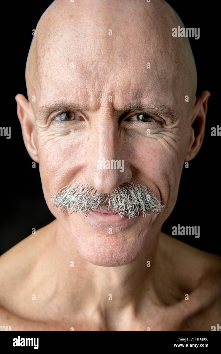 Vieil homme chauve Photo Stock - Alamy
