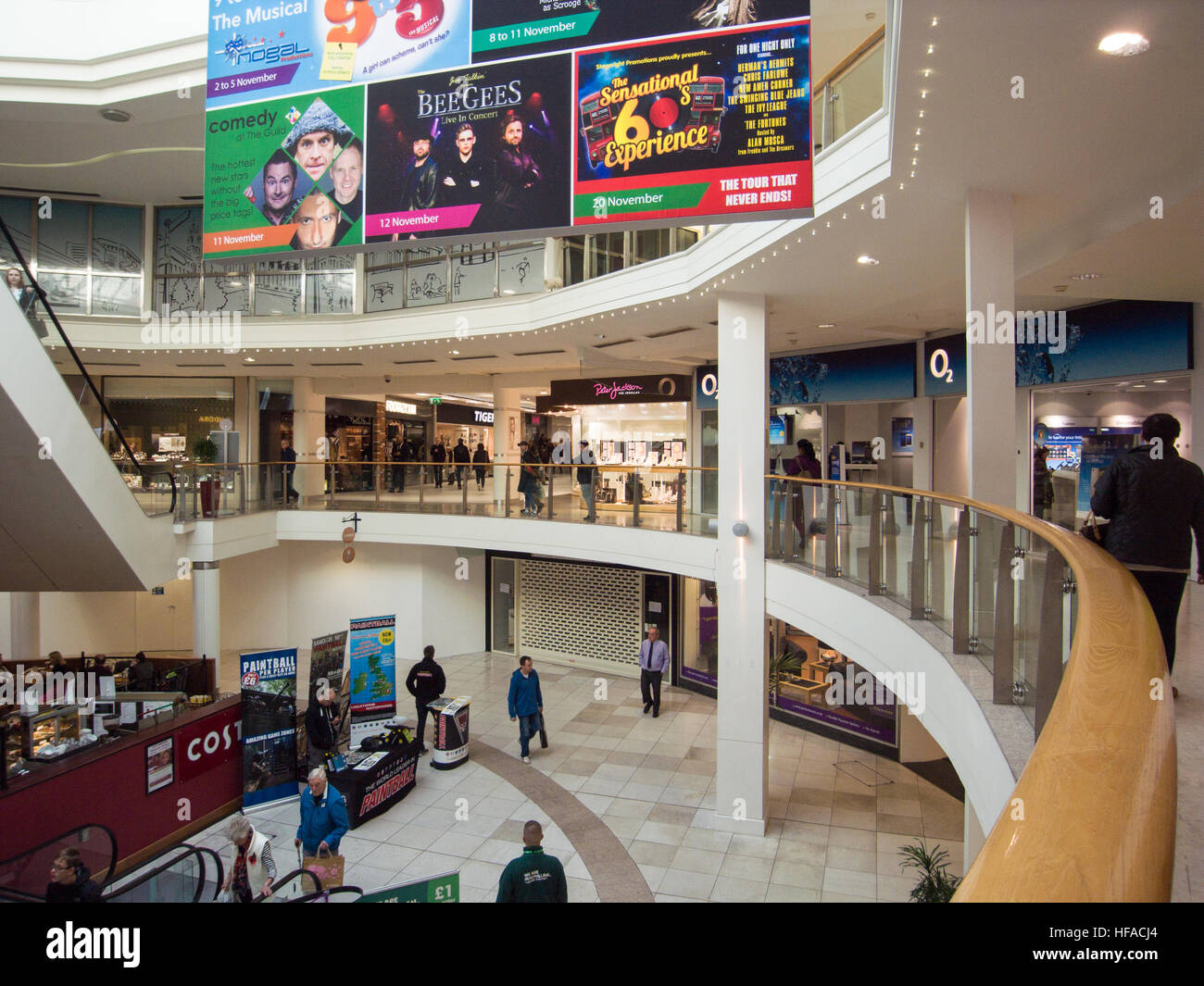 St georges mall Banque de photographies et d’images à haute résolution ...