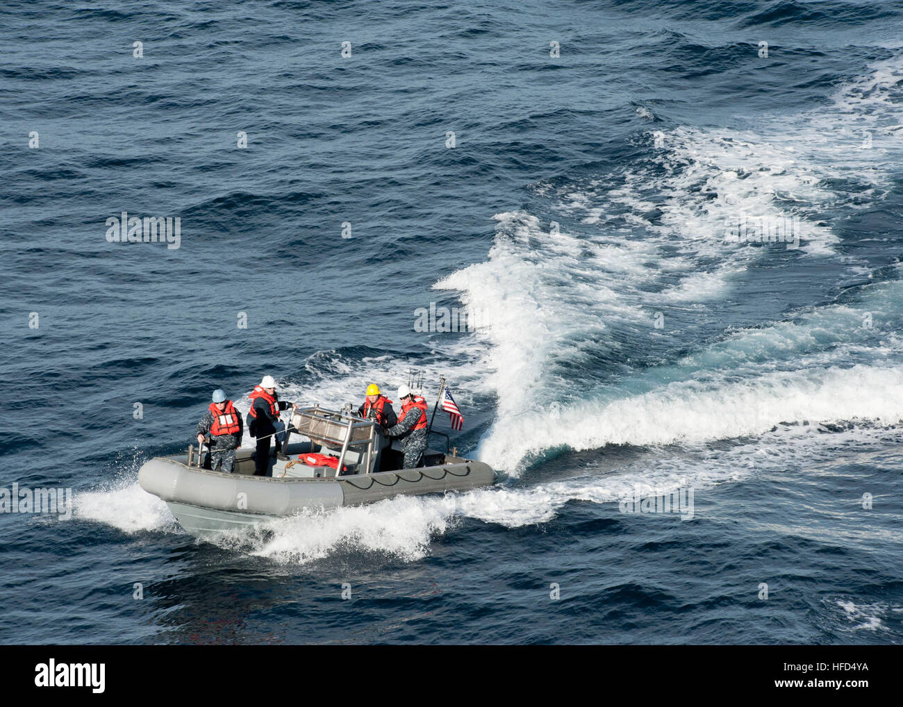 Amphibious transport dock ship uss anchorage lpd 23 Banque de ...