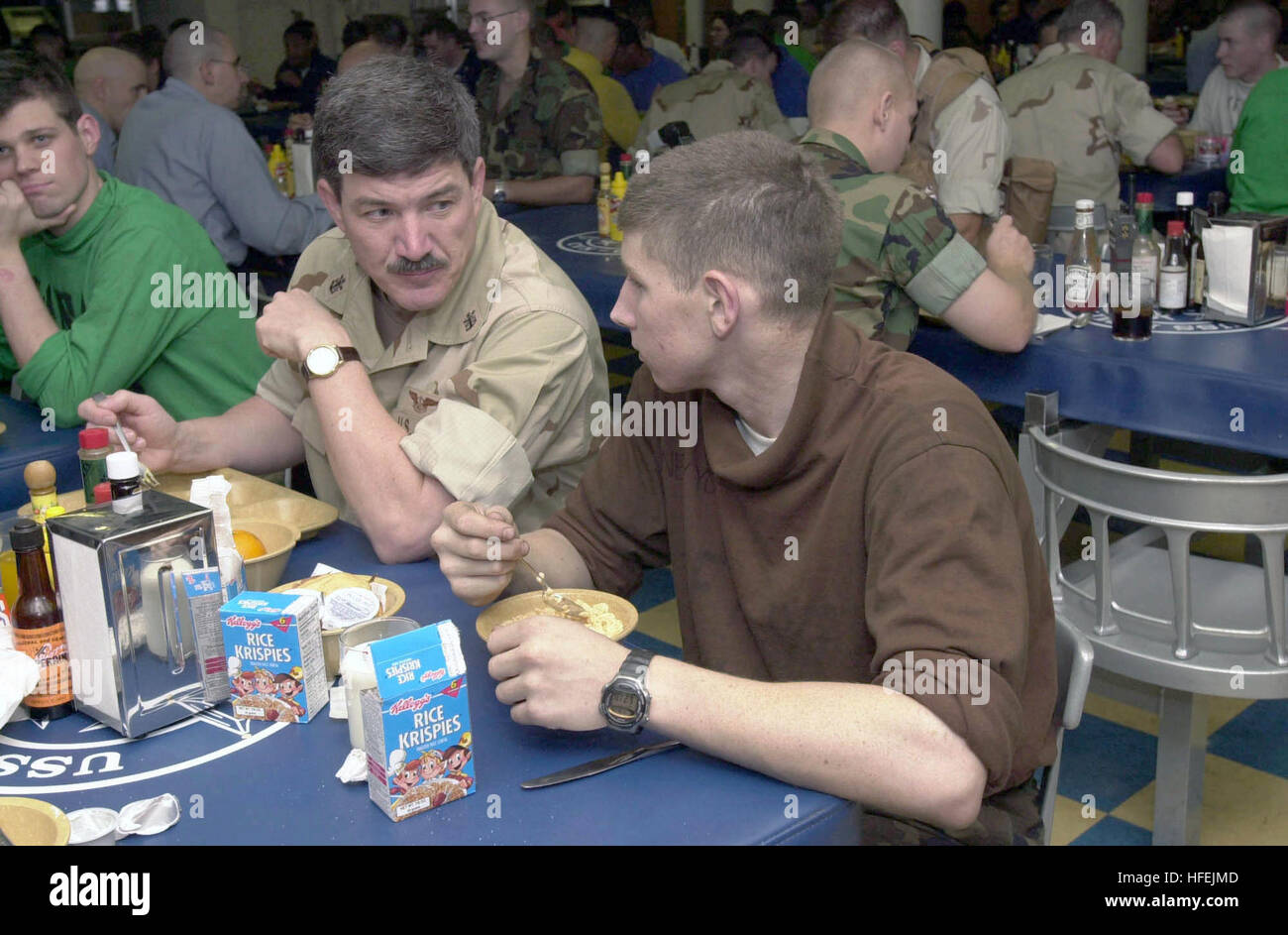 Master chief petty officer of the navy mcpon terry scott Banque de ...
