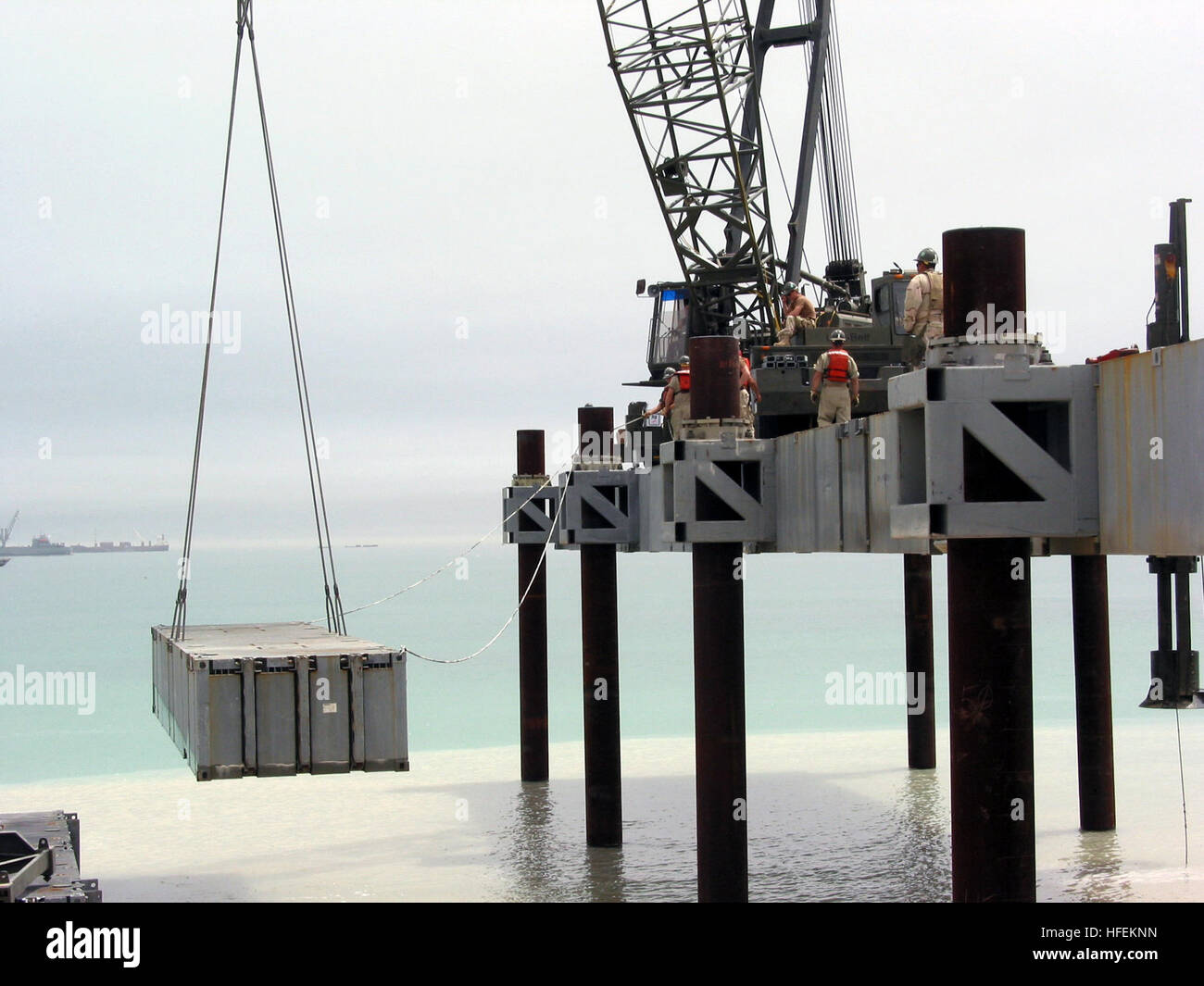Navy elevated causeway system modular Banque de photographies et d ...