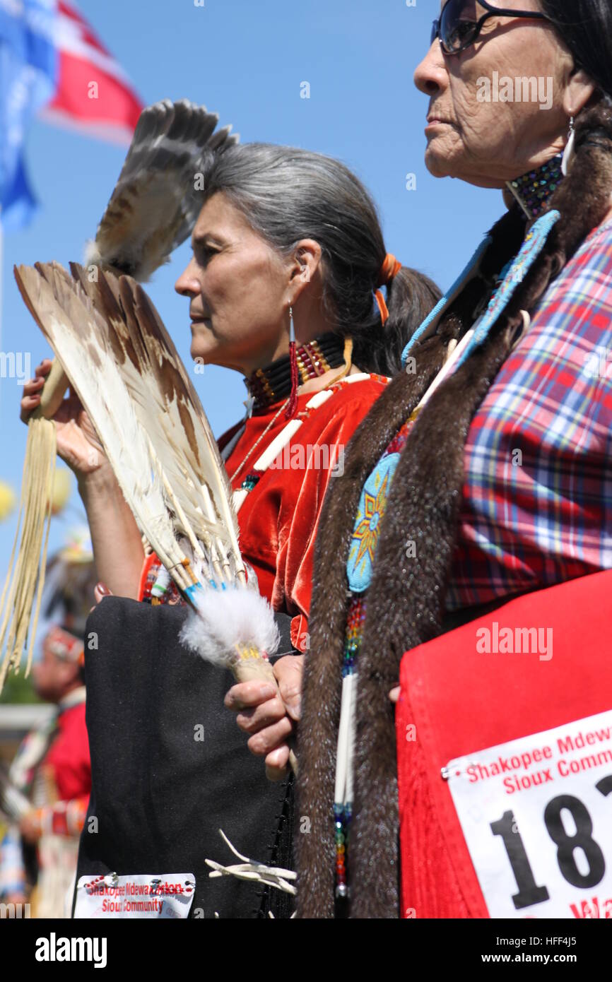Shakopee Mdewakanton Communauté Sioux Wacipi Pow Wow, Native American ...