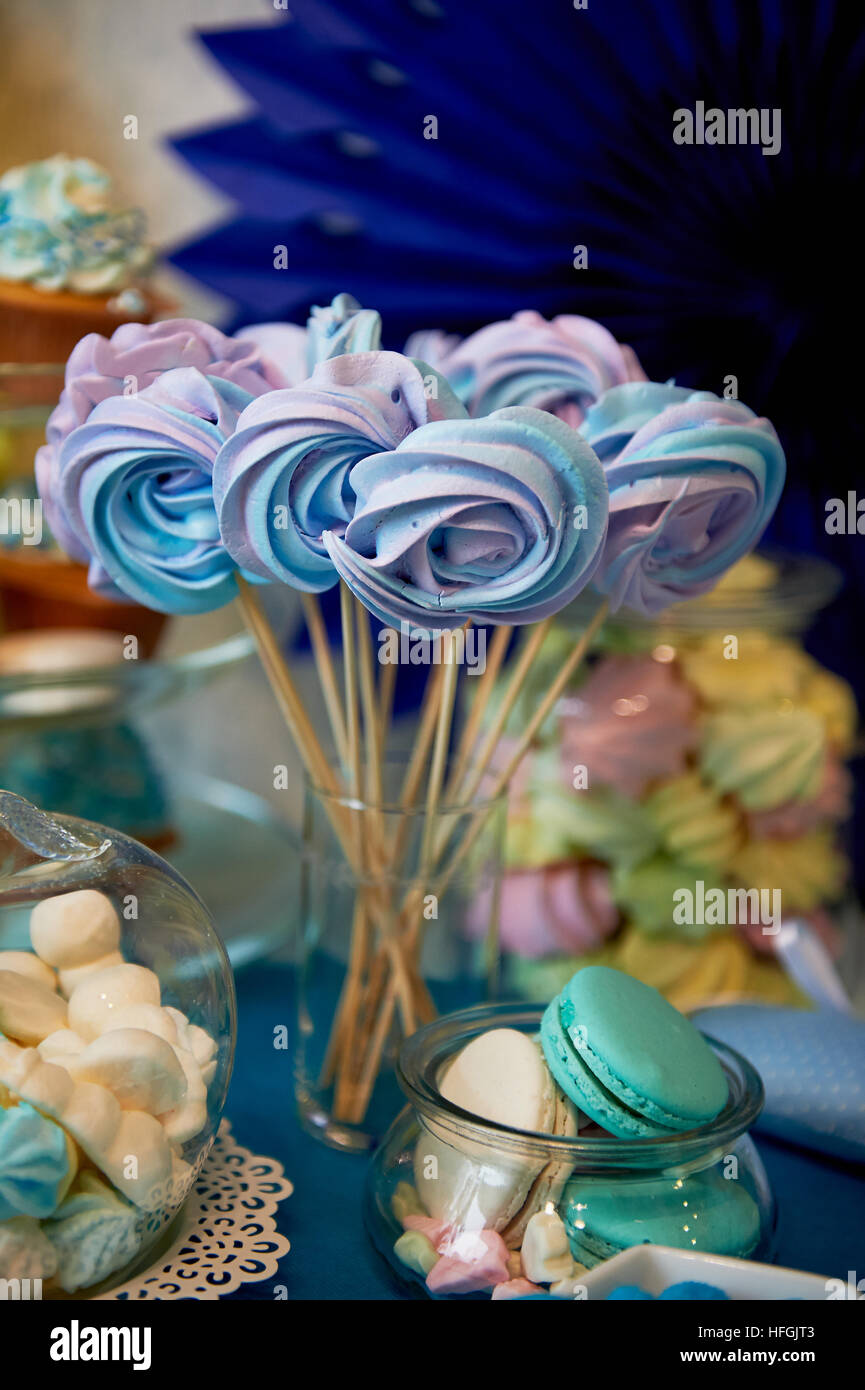 Sweet table pour des anniversaires en turquoise et mauve. Un sentiment ...
