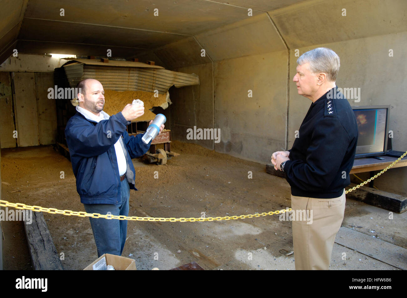Electromagnetic railgun emrg program Banque de photographies et d ...