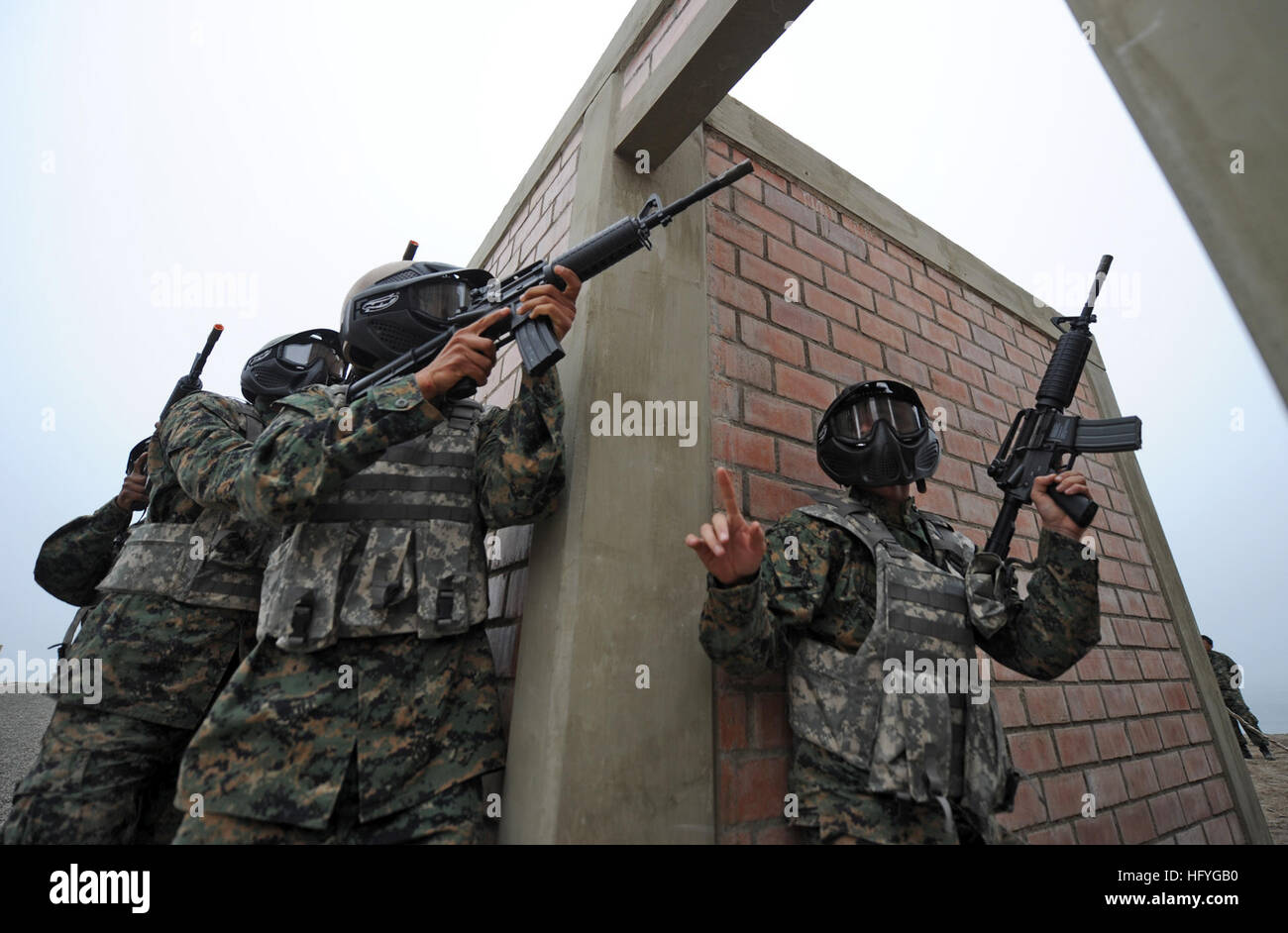 Peruvian marines Banque de photographies et d’images à haute résolution ...