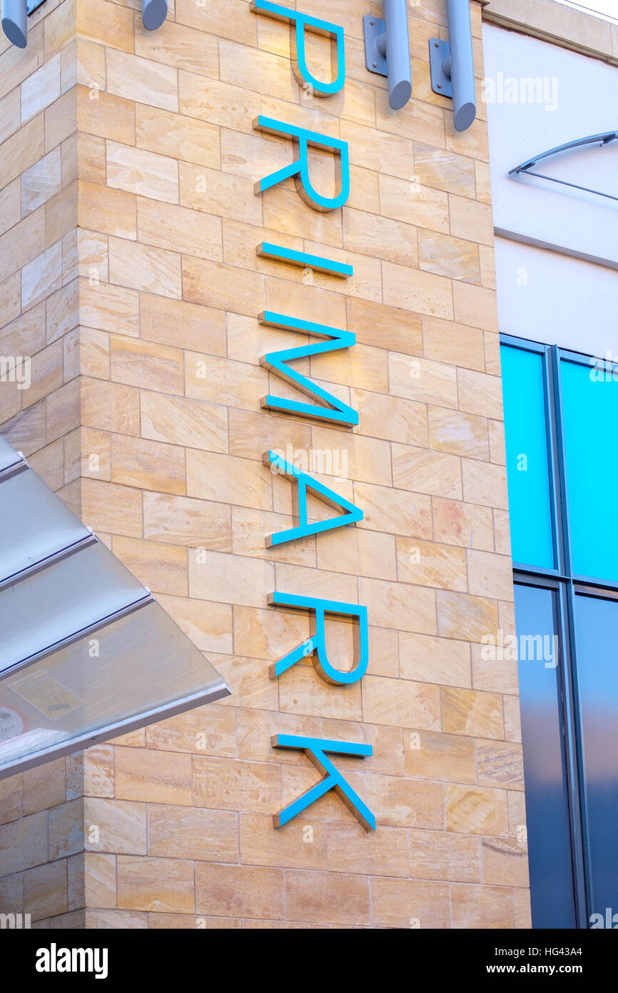 Primark sign Banque de photographies et d’images à haute résolution - Alamy