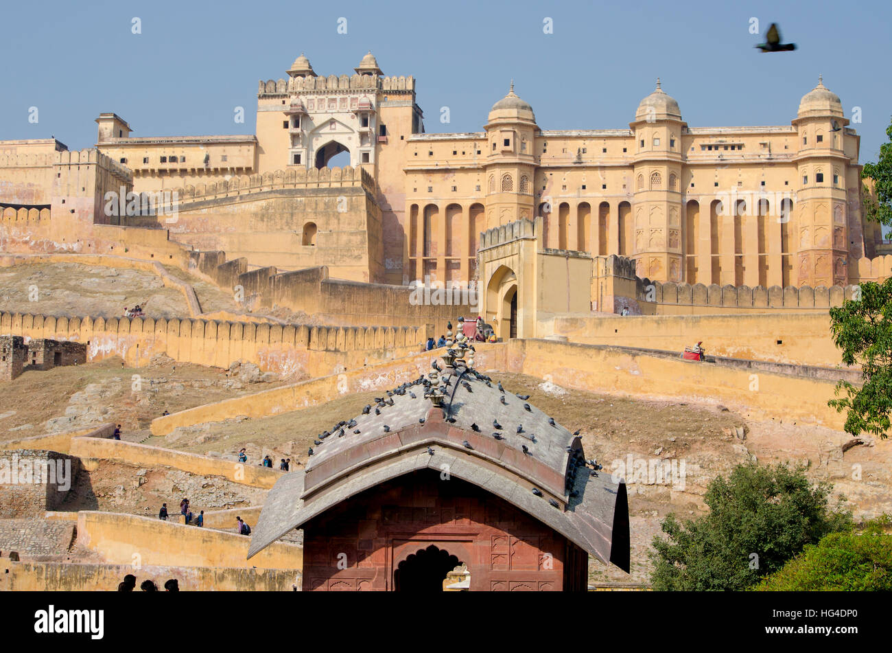 Fort d'Amber en Inde, la ville de Jaipur, un bastion, une construction ...