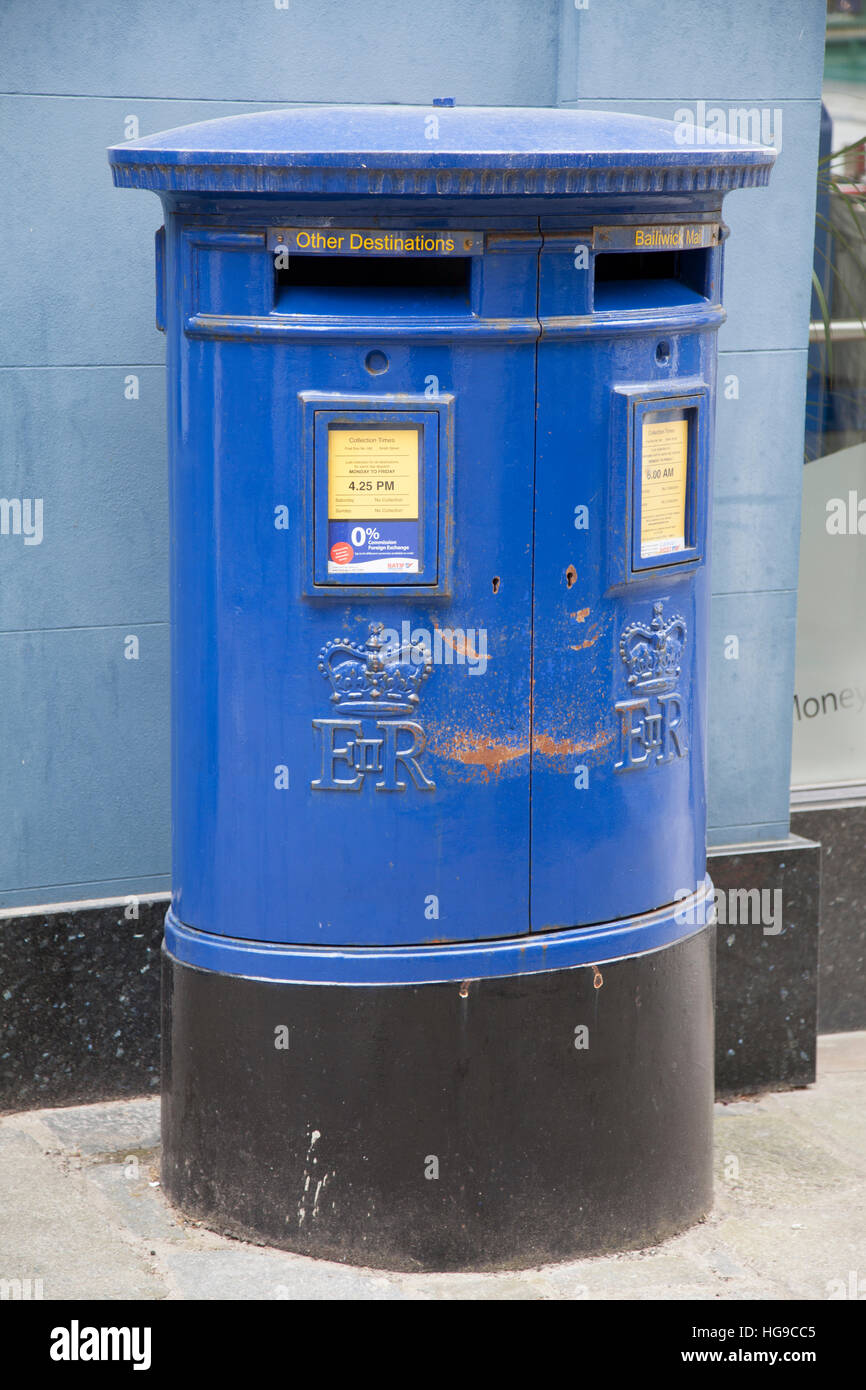 Guernesey post box Banque de photographies et d’images à haute ...