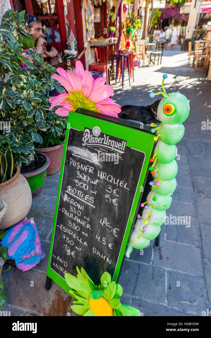 Restaurant menu board crete greece Banque de photographies et d’images ...