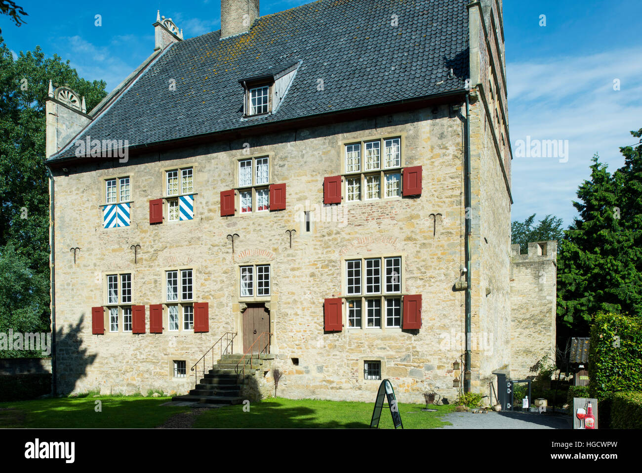 Burg haus Banque de photographies et d’images à haute résolution - Alamy