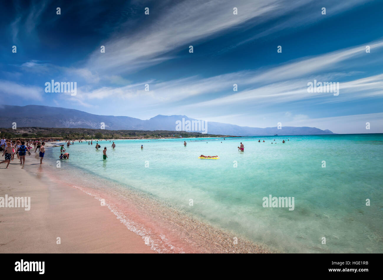 Elafonissi Lagon, l'île de Crète, Grèce. Plage d'Elafonissi est une des ...