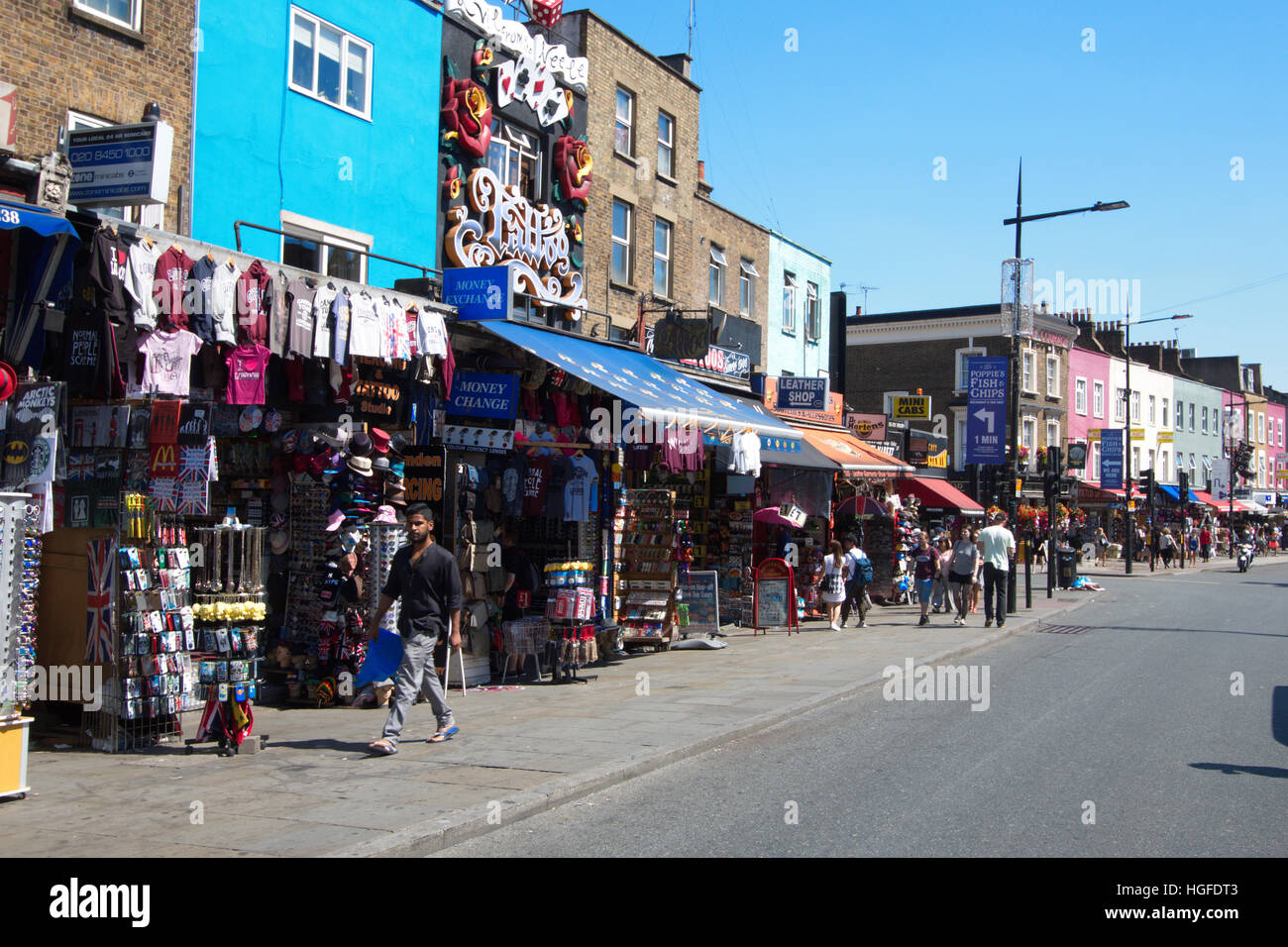 Camden high street Banque de photographies et d’images à haute ...