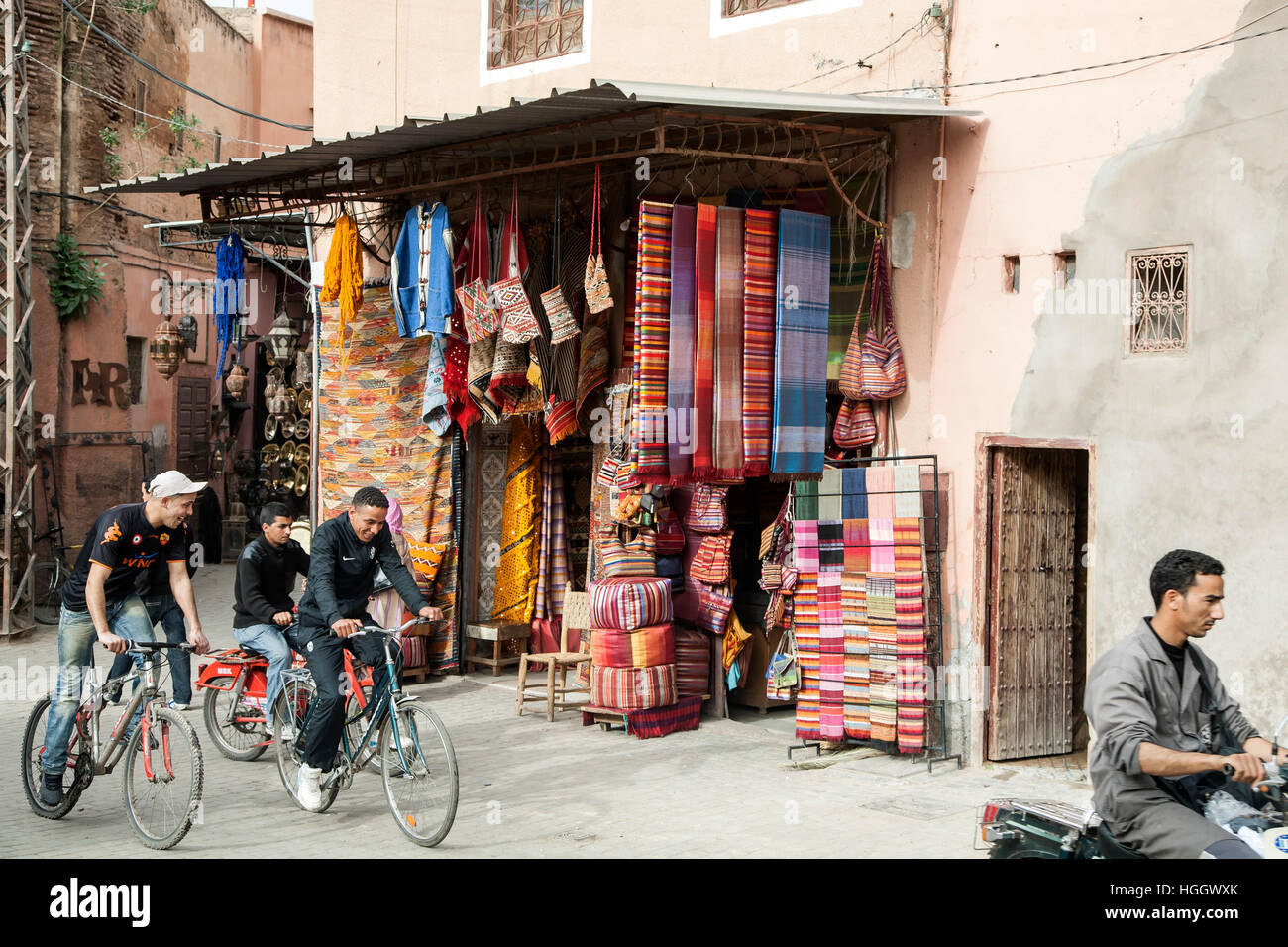 Tapis maroc Banque de photographies et d’images à haute résolution - Alamy