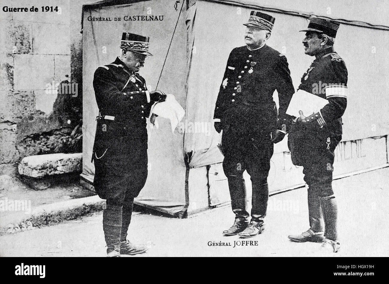 Carte postale ancienne de la guerre de 1914 - Le Général de Castelnau et Joffre Photo Stock - Alamy
