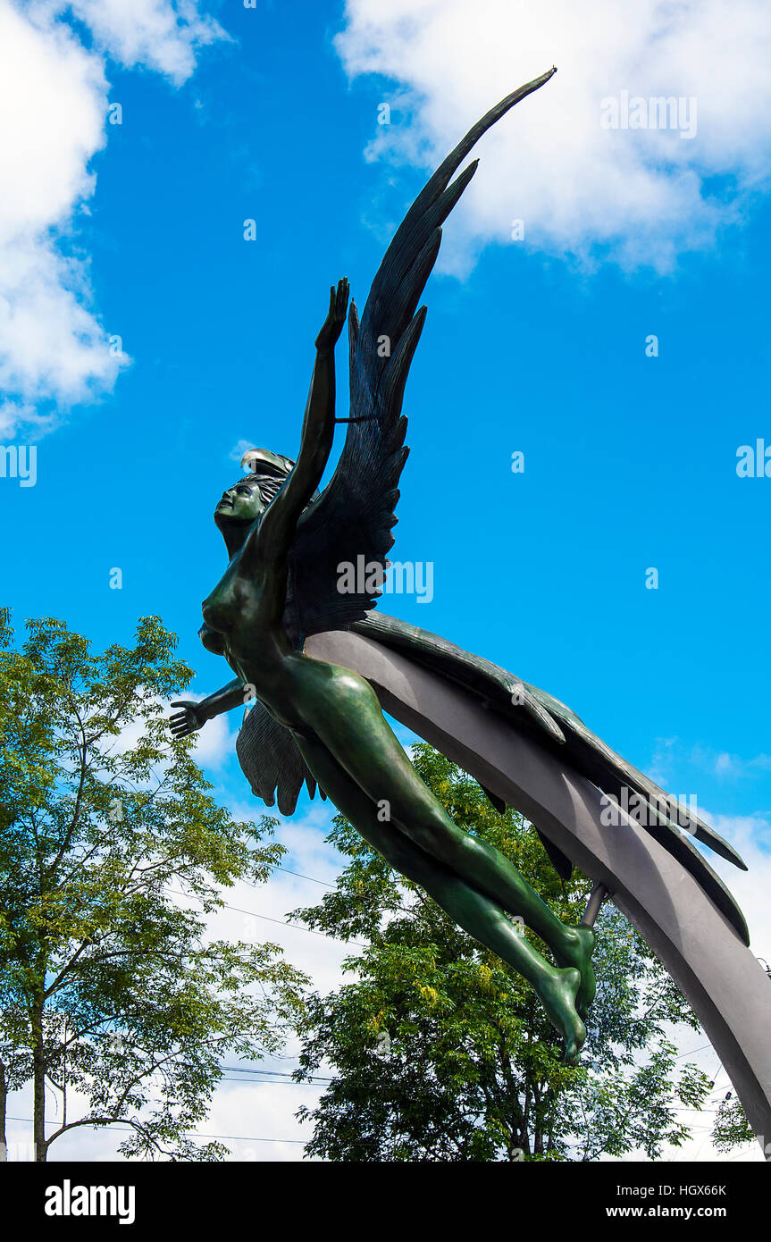 Statue de phénix Banque de photographies et d’images à haute résolution ...