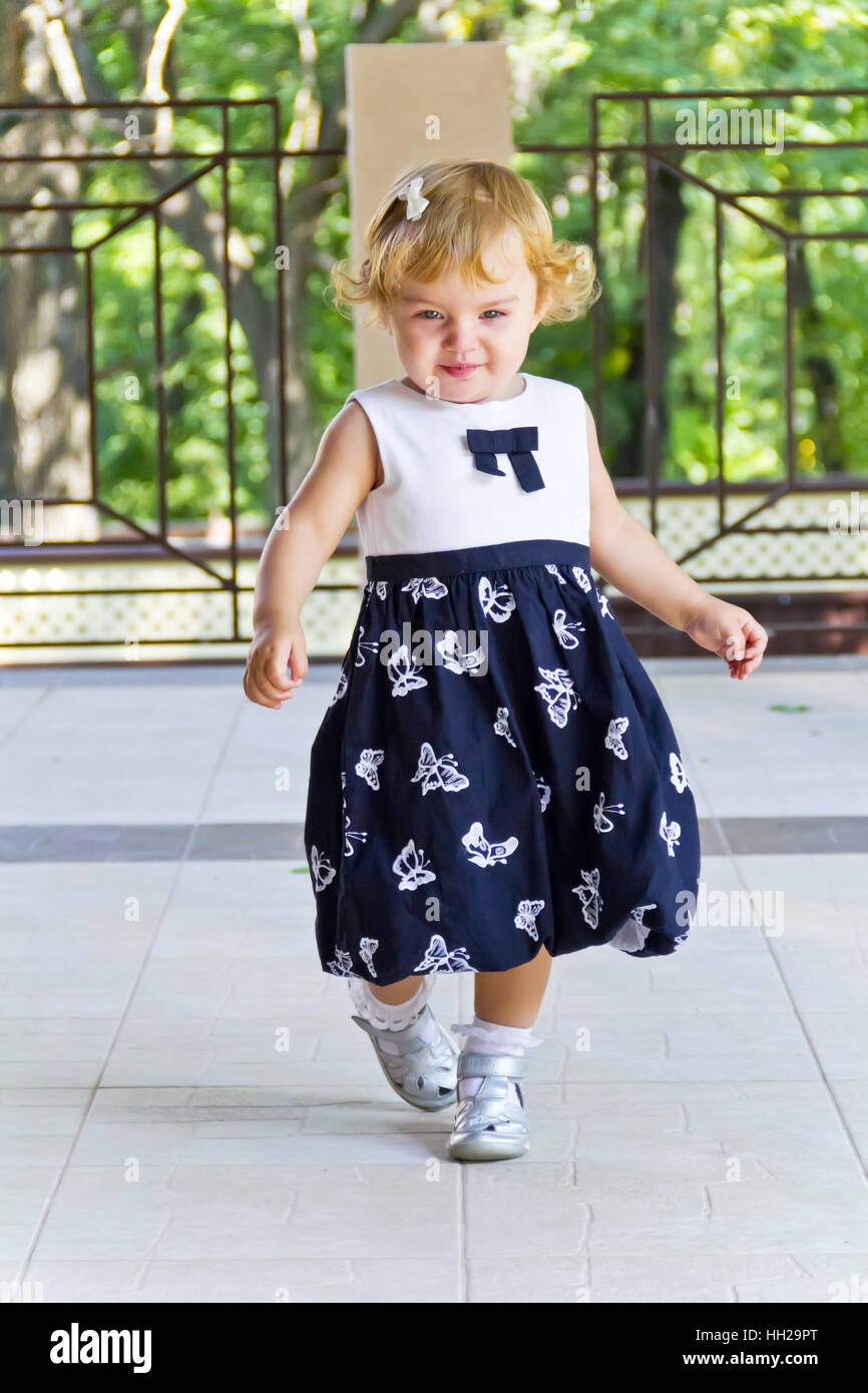 Cheveux bouclés bébé Banque de photographies et d’images à haute ...