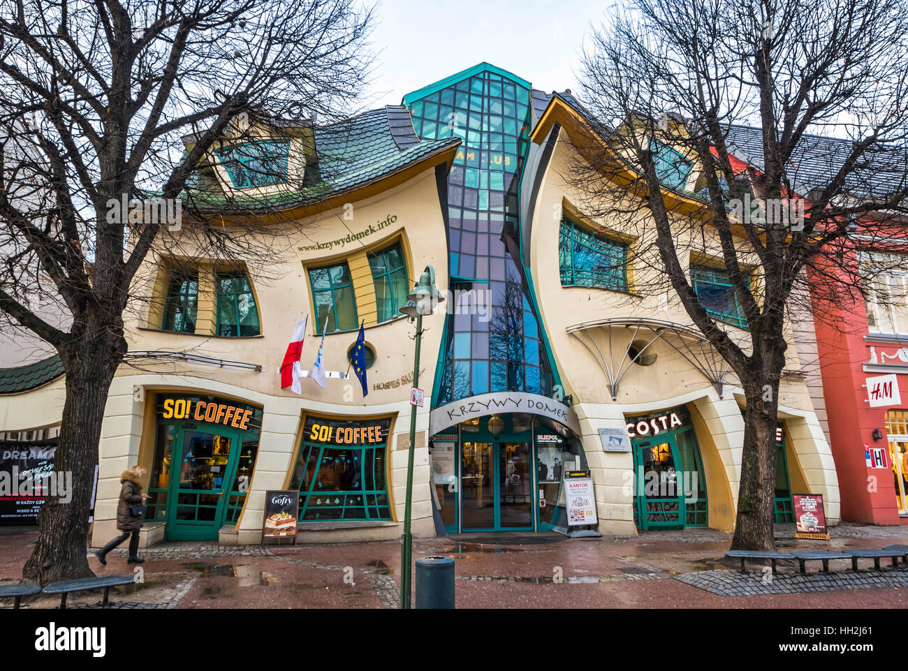 Crooked little house (la maison tordue (Krzywy Domek 'Polonais') est un bâtiment de forme ...