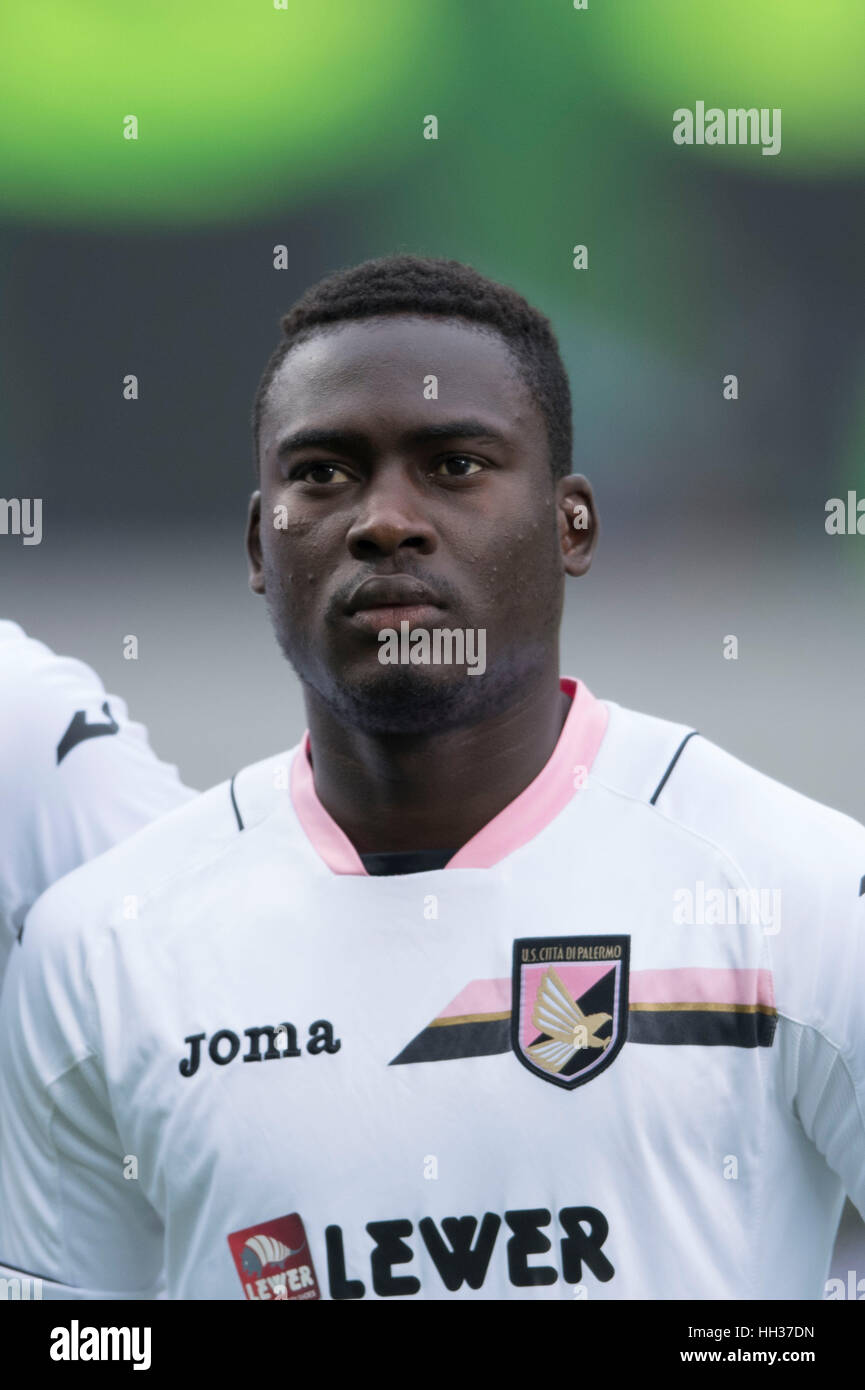 Carlos embalo Banque de photographies et d’images à haute résolution ...