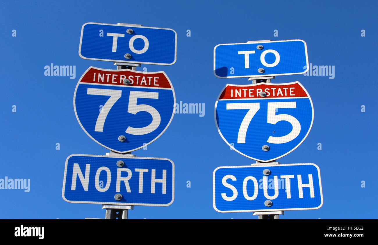 Interstate signs Banque de photographies et d’images à haute résolution ...