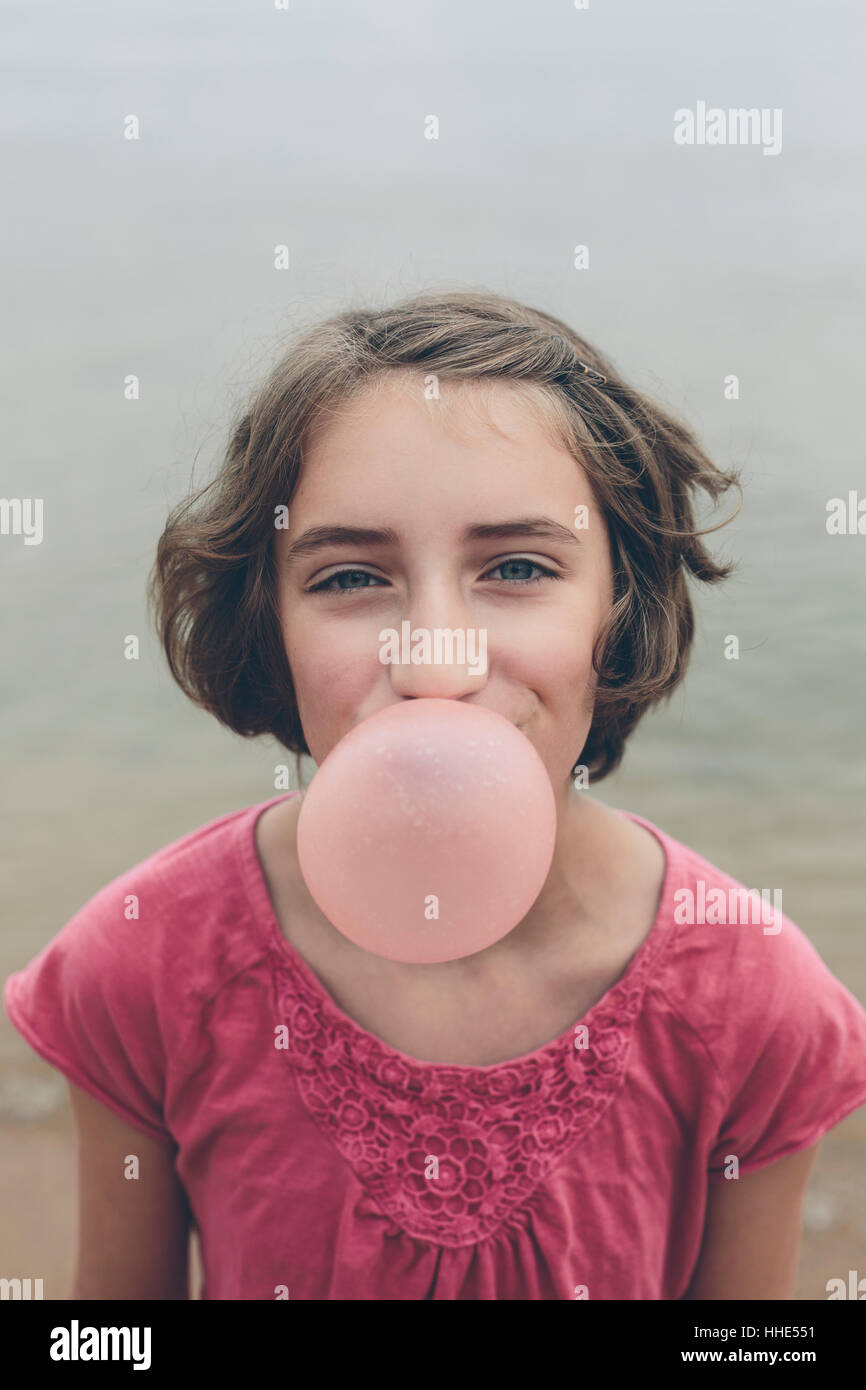 Fille de onze ans Banque de photographies et d’images à haute ...