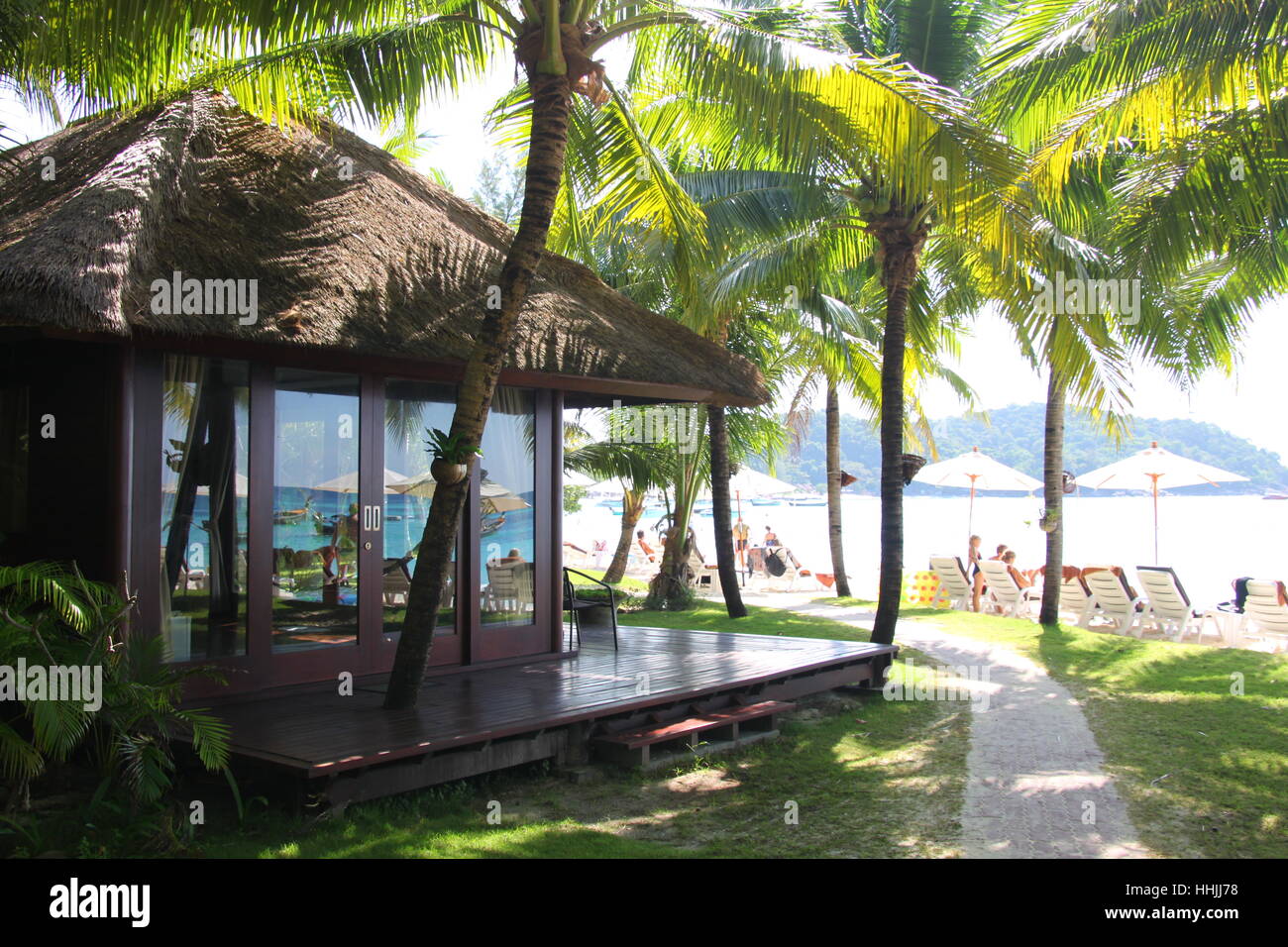Koh lipe bungalow Banque de photographies et d’images à haute ...