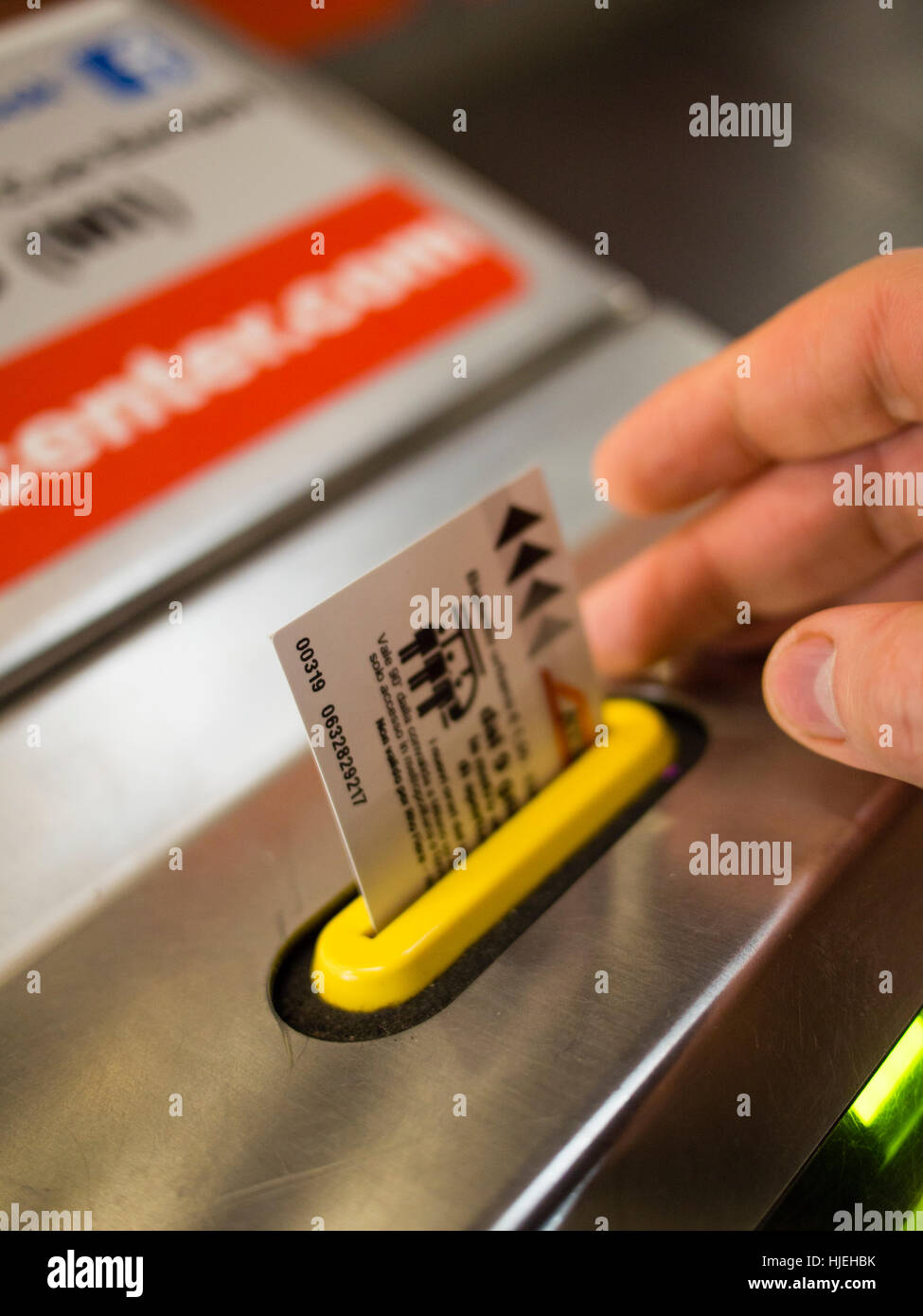 Transport ticket validation machine Banque de photographies et d’images ...