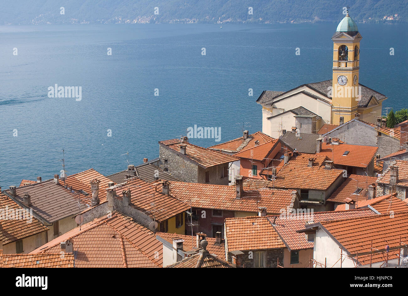 Vieilles tuiles italiennes en terre cuite Banque de photographies et d ...