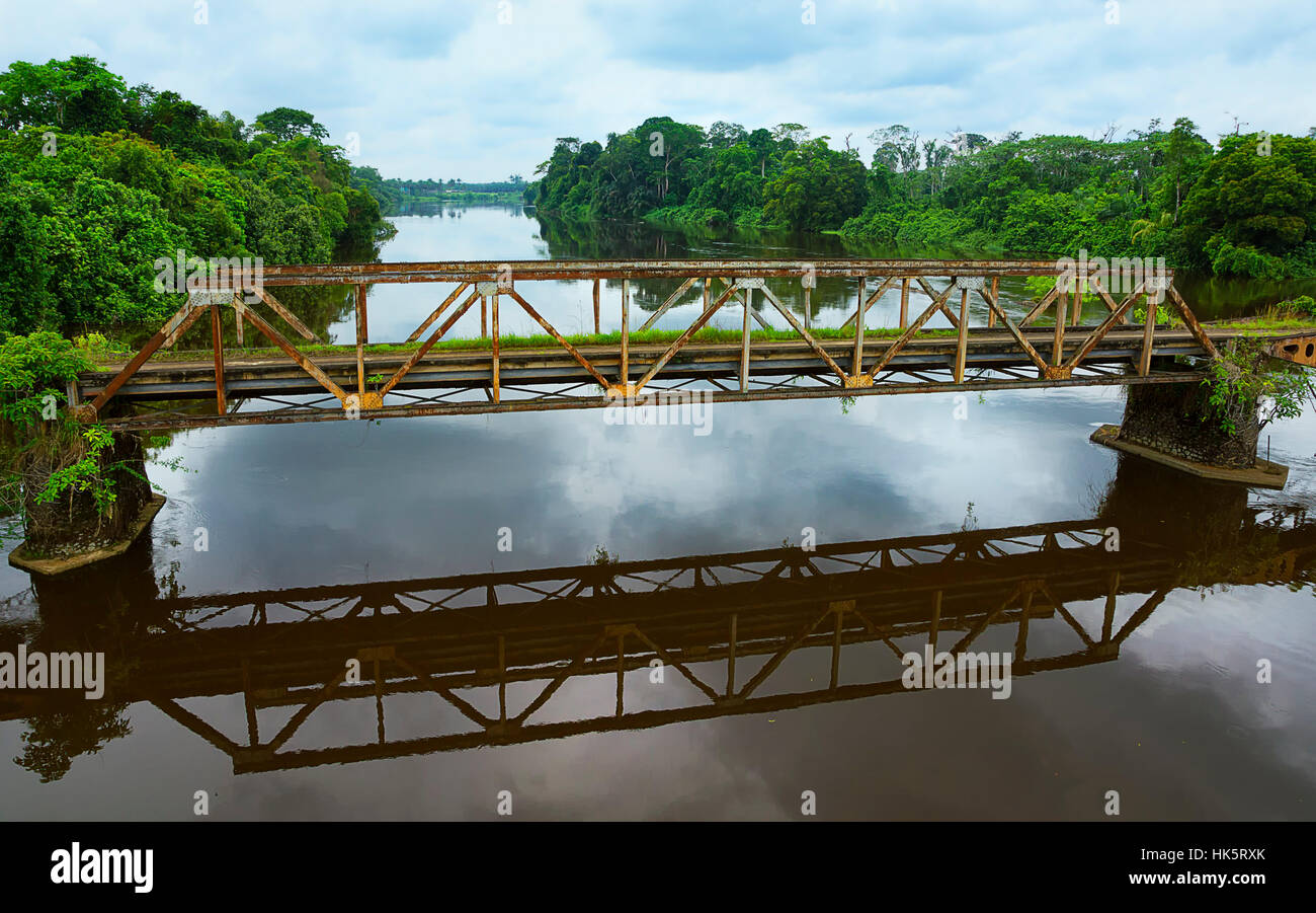 Pont, afrique, Cameroun, Afrique, pont, ruine, relique, le Cameroun, le ...
