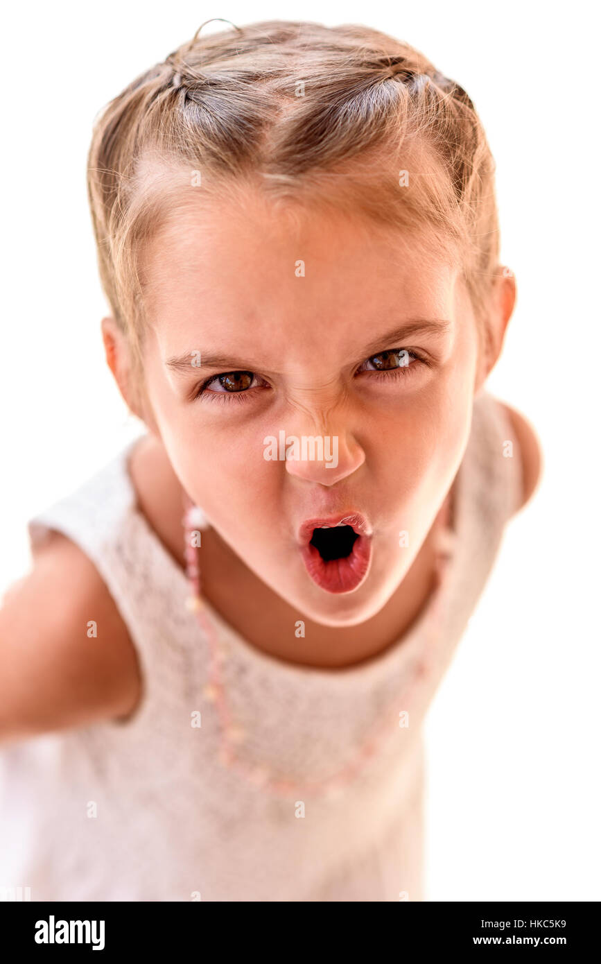 Enfant qui crie Banque de photographies et d’images à haute résolution ...