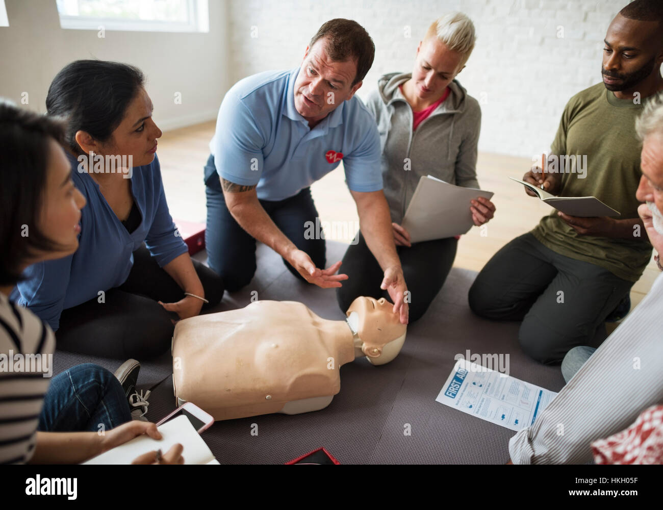La notion de formation en premiers soins RCR Photo Stock - Alamy