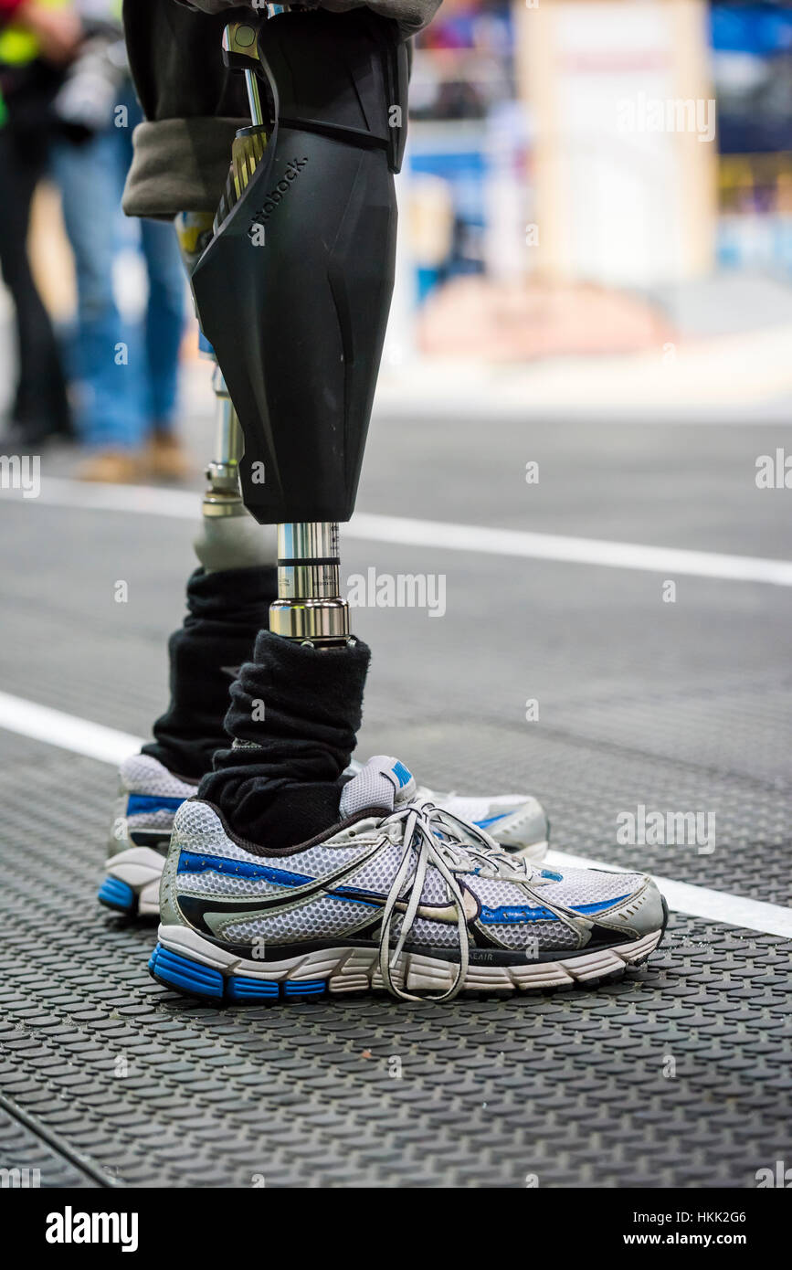 Prothèse de jambe Banque de photographies et d’images à haute ...
