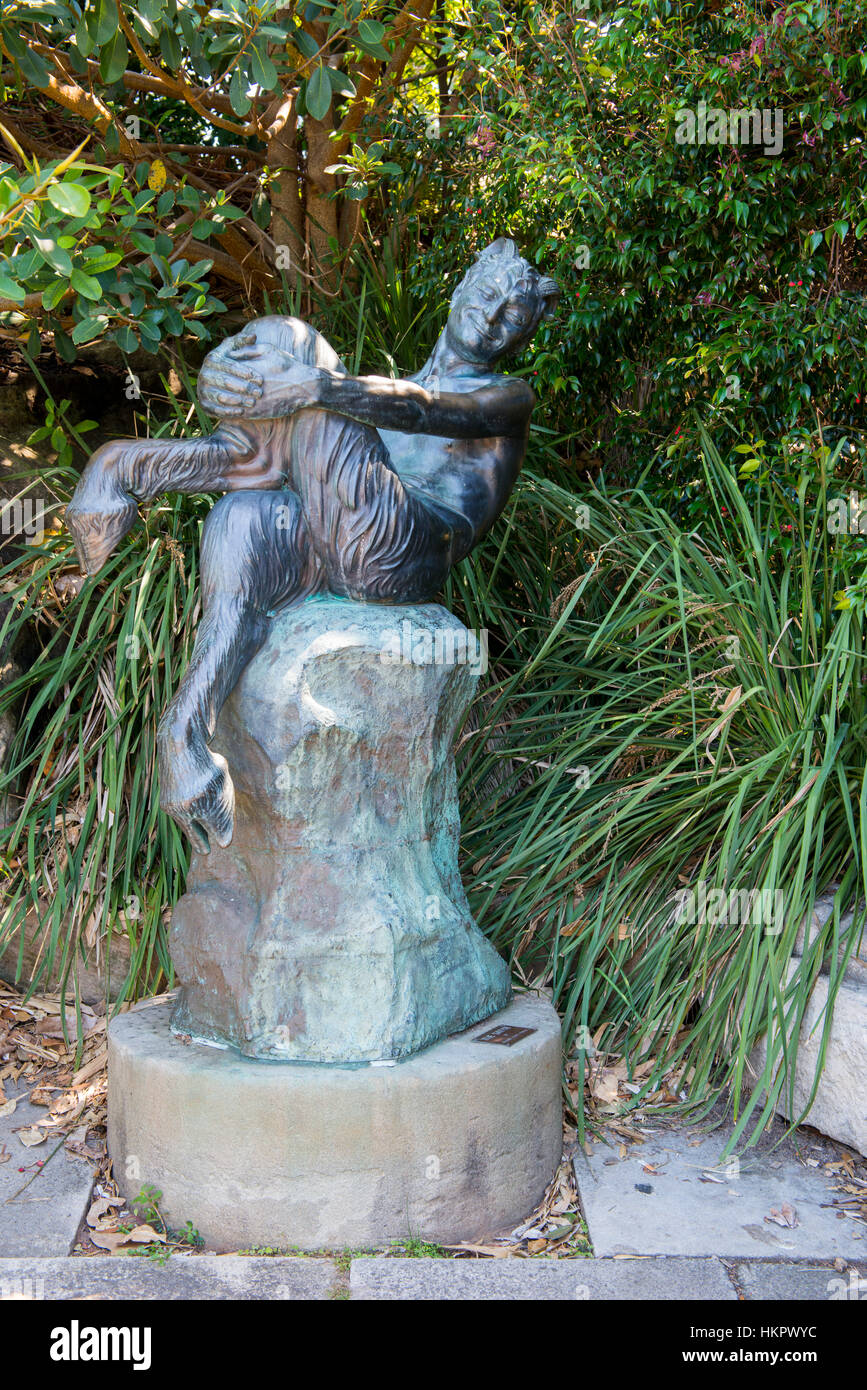 Satyr statue Banque de photographies et d’images à haute résolution - Alamy