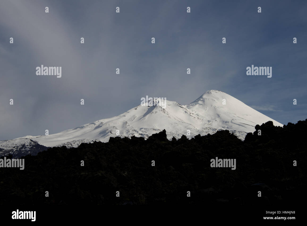 Volcan llaima volcan conguillio Banque de photographies et d’images à ...