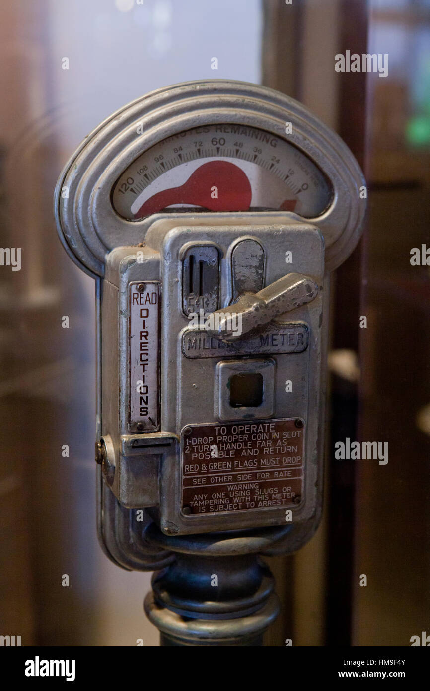 Old parking meter Banque de photographies et d’images à haute ...