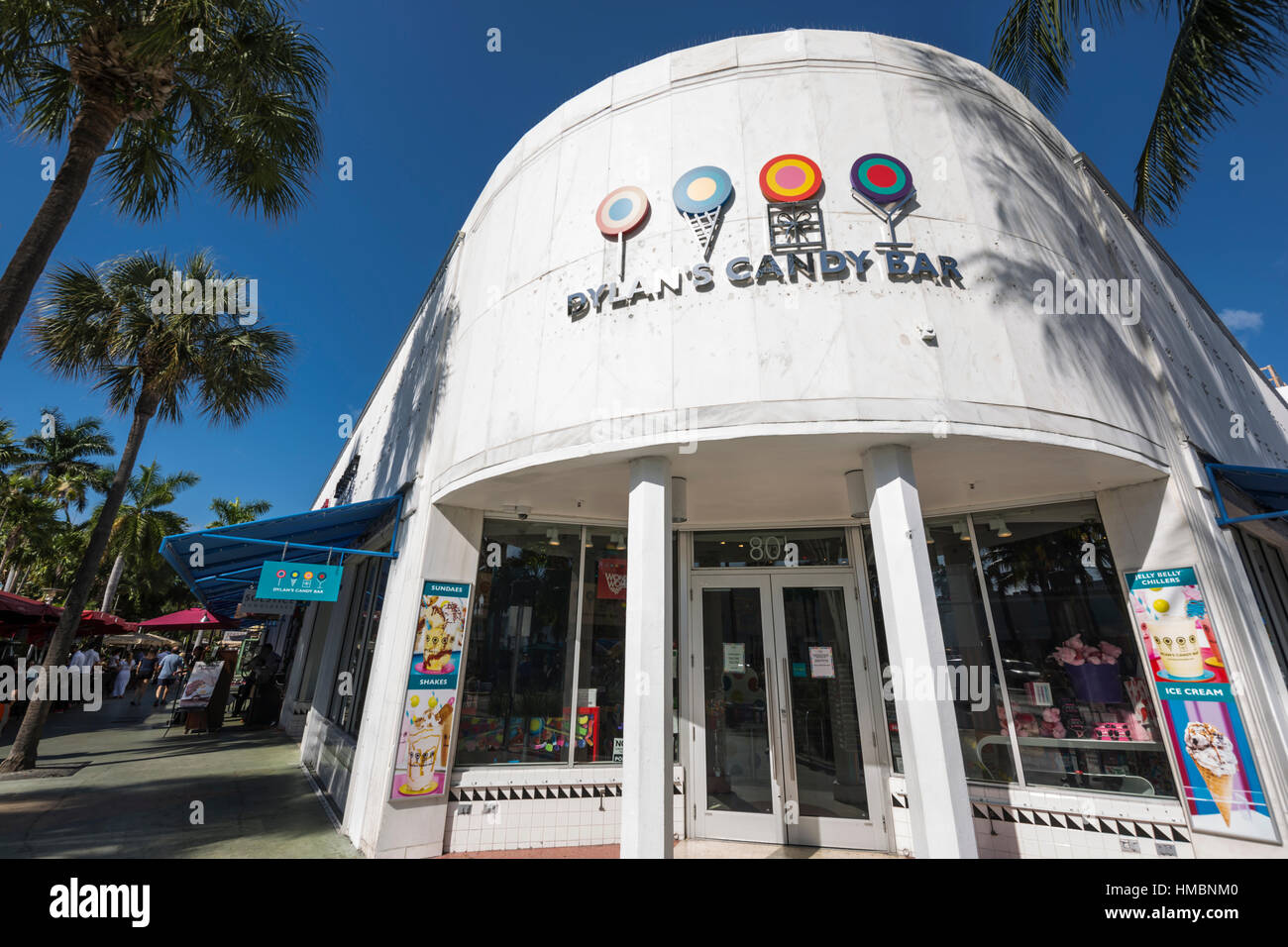 DYLAN'S CANDY BAR STOREFRONT galerie marchande extérieure LINCOLN ROAD ...
